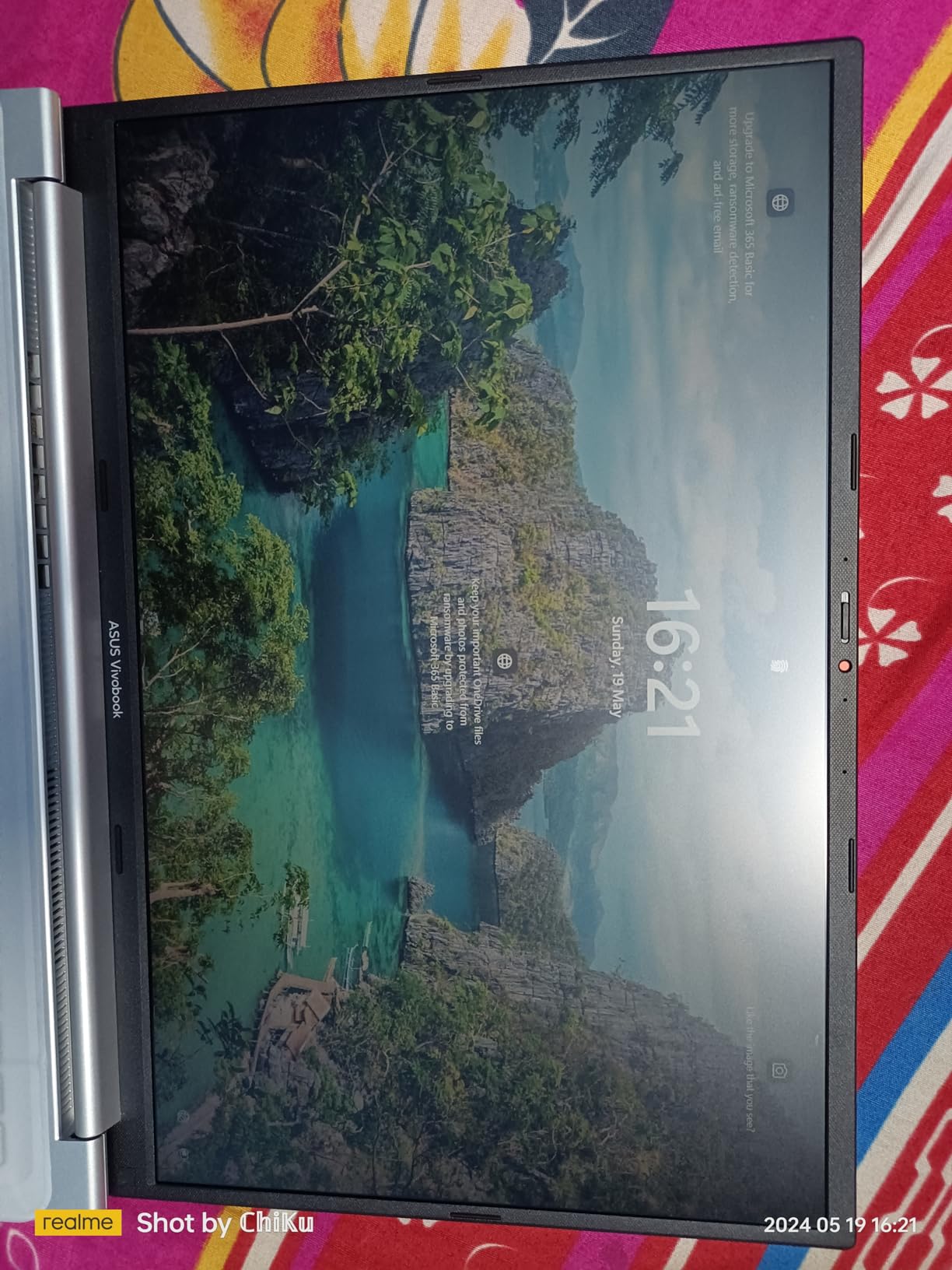 Saco Glass 16 Inch Laptop Glossy Screen Protector Guard Compatible For ...