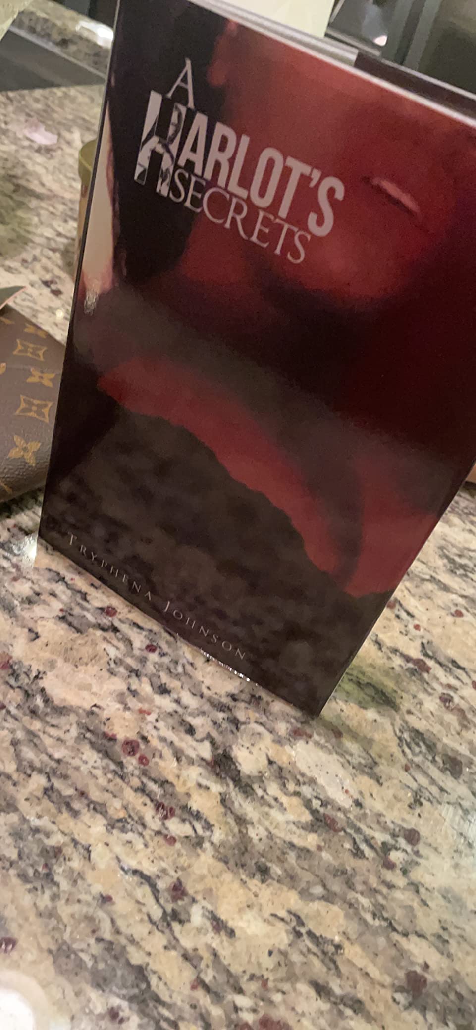 A HARLOT’S SECRETS: Johnson, Tryphena: 9781664109407: Amazon.com: Books