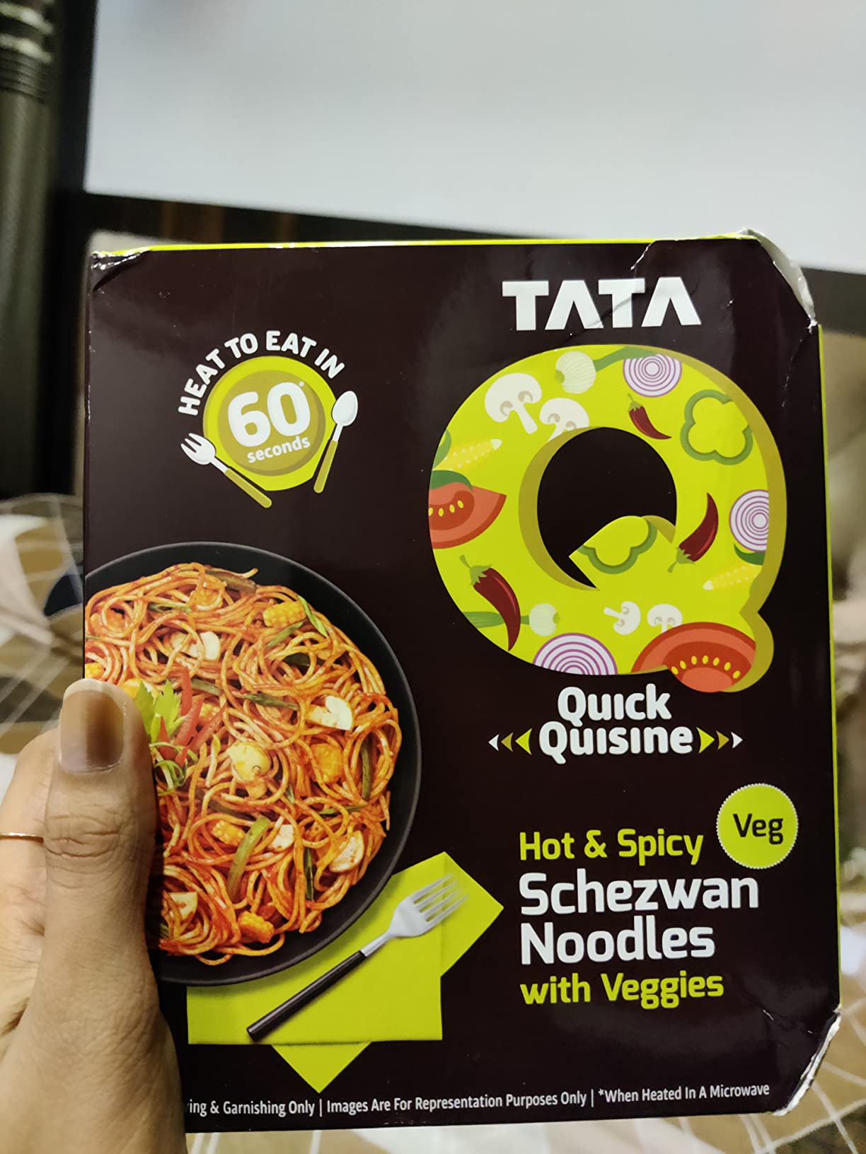 Tata Q Ready to Eat Hot & Spicy Schezwan Noodles with Veggies - 290g ...