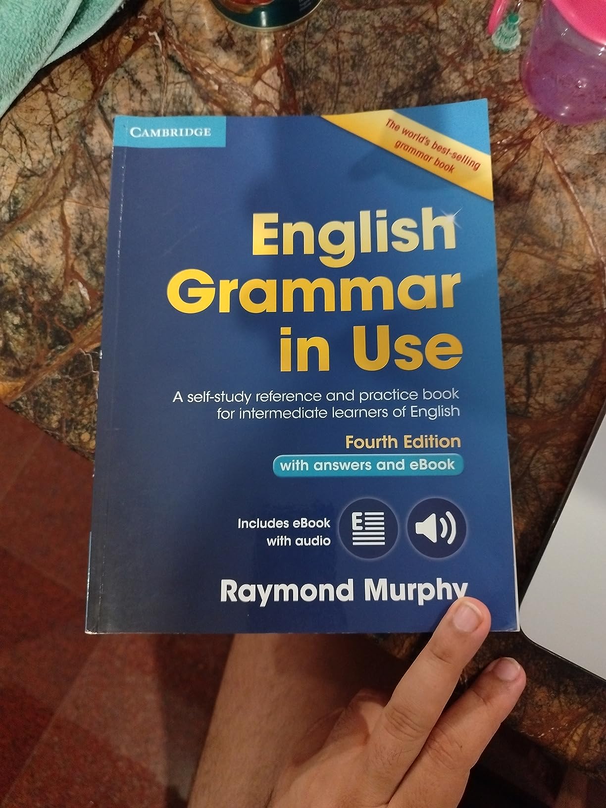 English Grammar in Use Book with Answers: A Self-Study Reference and ...