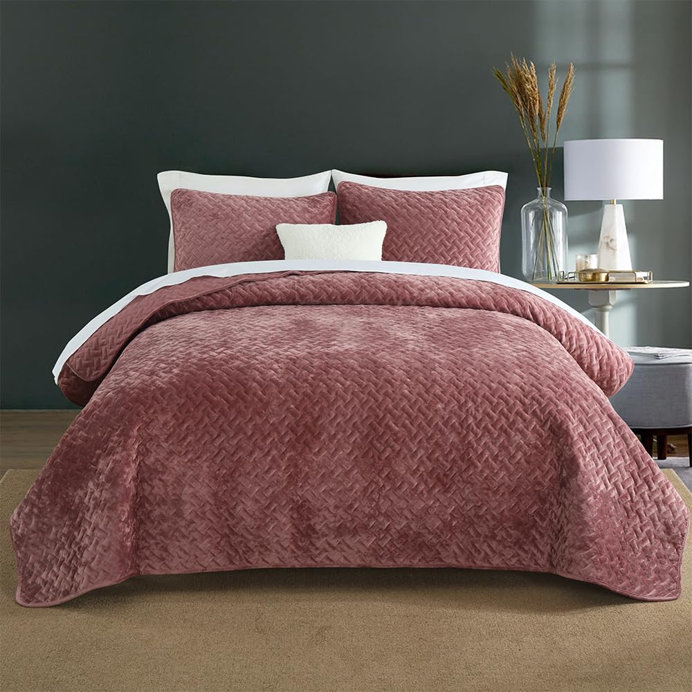 Amazon.com: Liians Velvet Bedspread Quilt Bedding Sets,Luxury Elegant ...