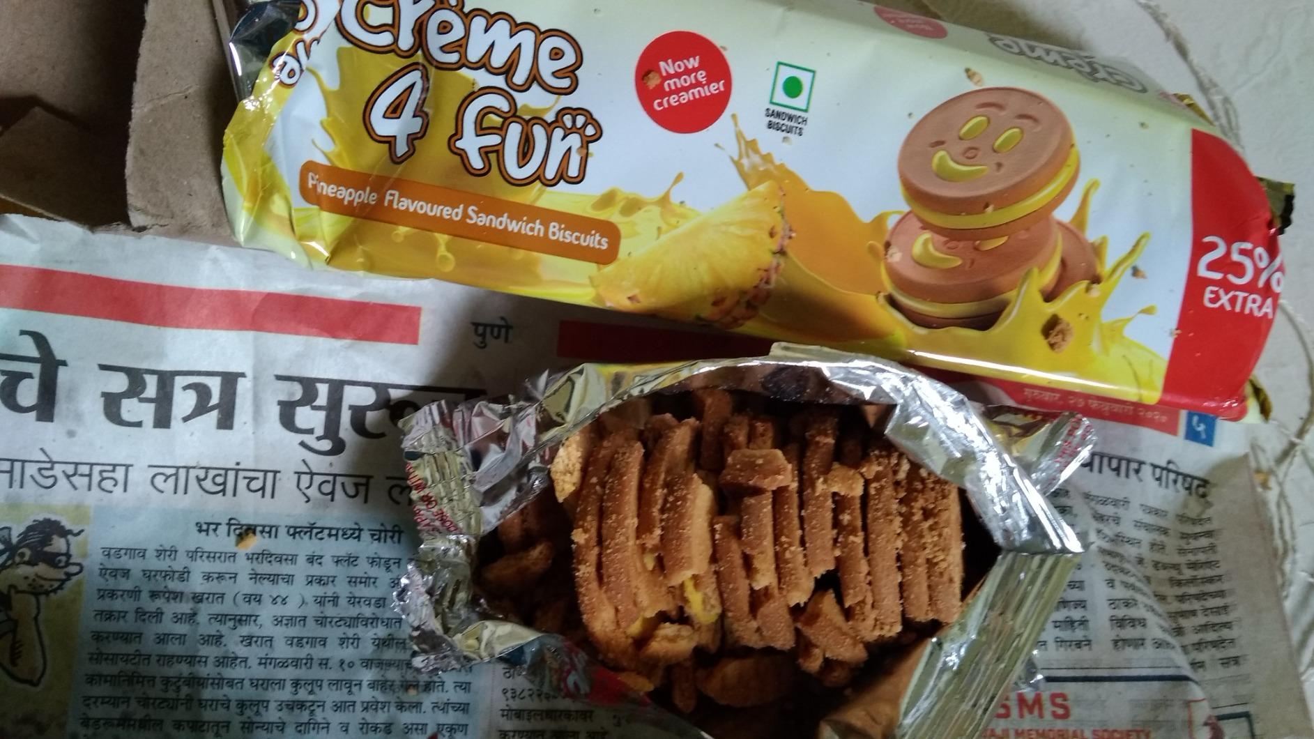 Dukes Cream 4 Fun Biscuits, Pineapple, 150 g : Amazon.in: Grocery ...