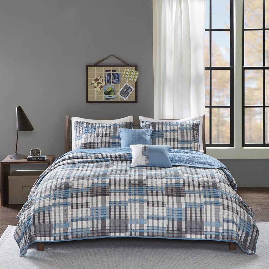 Amazon.com: Intelligent Design Clive Full/Queen Size Teen Boys Quilt ...