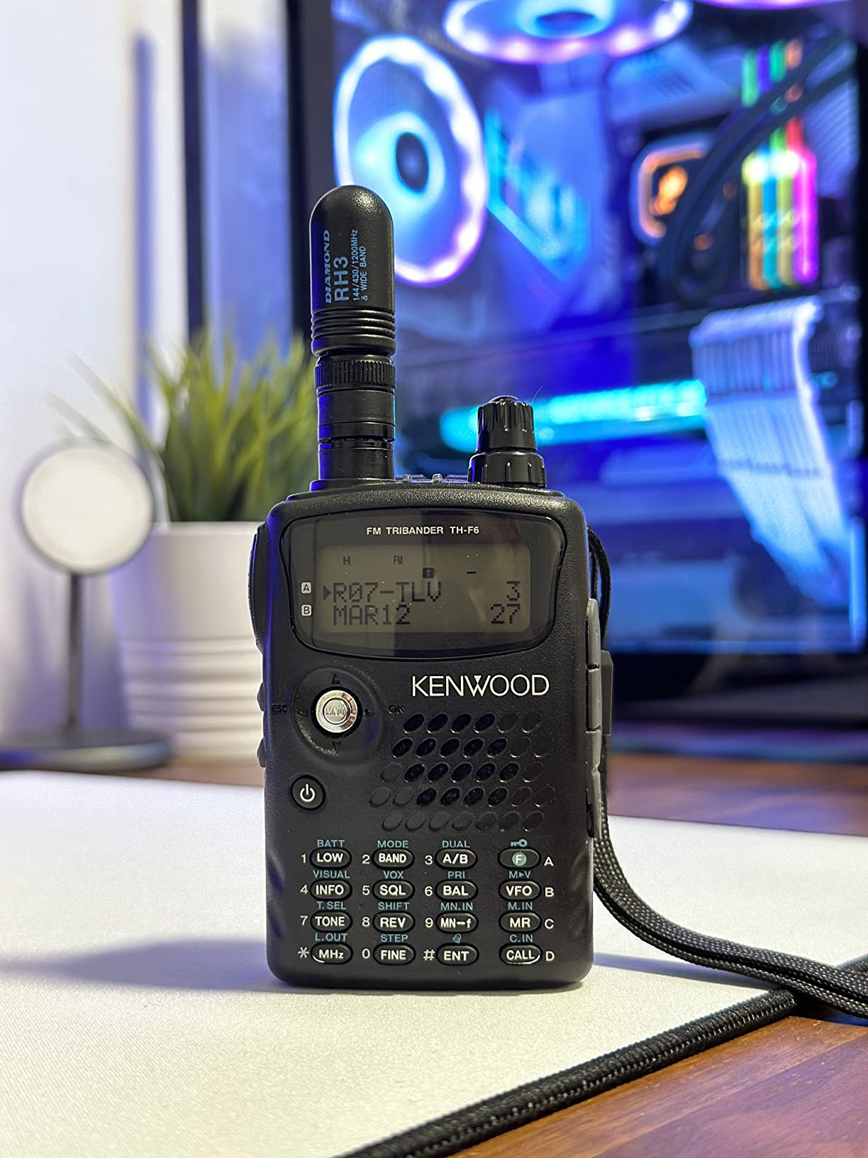 Amazon.com: Diamond Antenna RH3 RH-3 Mini HT 144/440 Dual Band Antenna ...