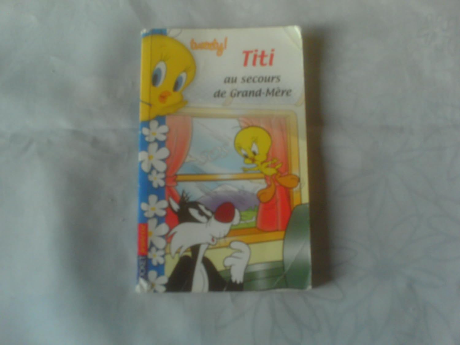 Amazon.com: Tweety - tome 3 Titi au secours de Grand-Mère (3 ...