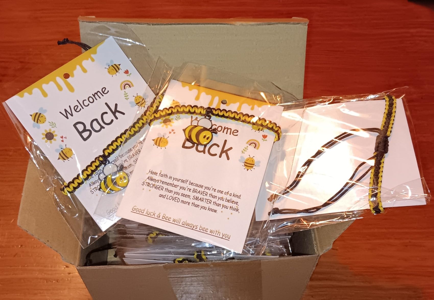 Amazon.com: Kigeli 24 Pcs Back to School Gifts for Students Bee ...