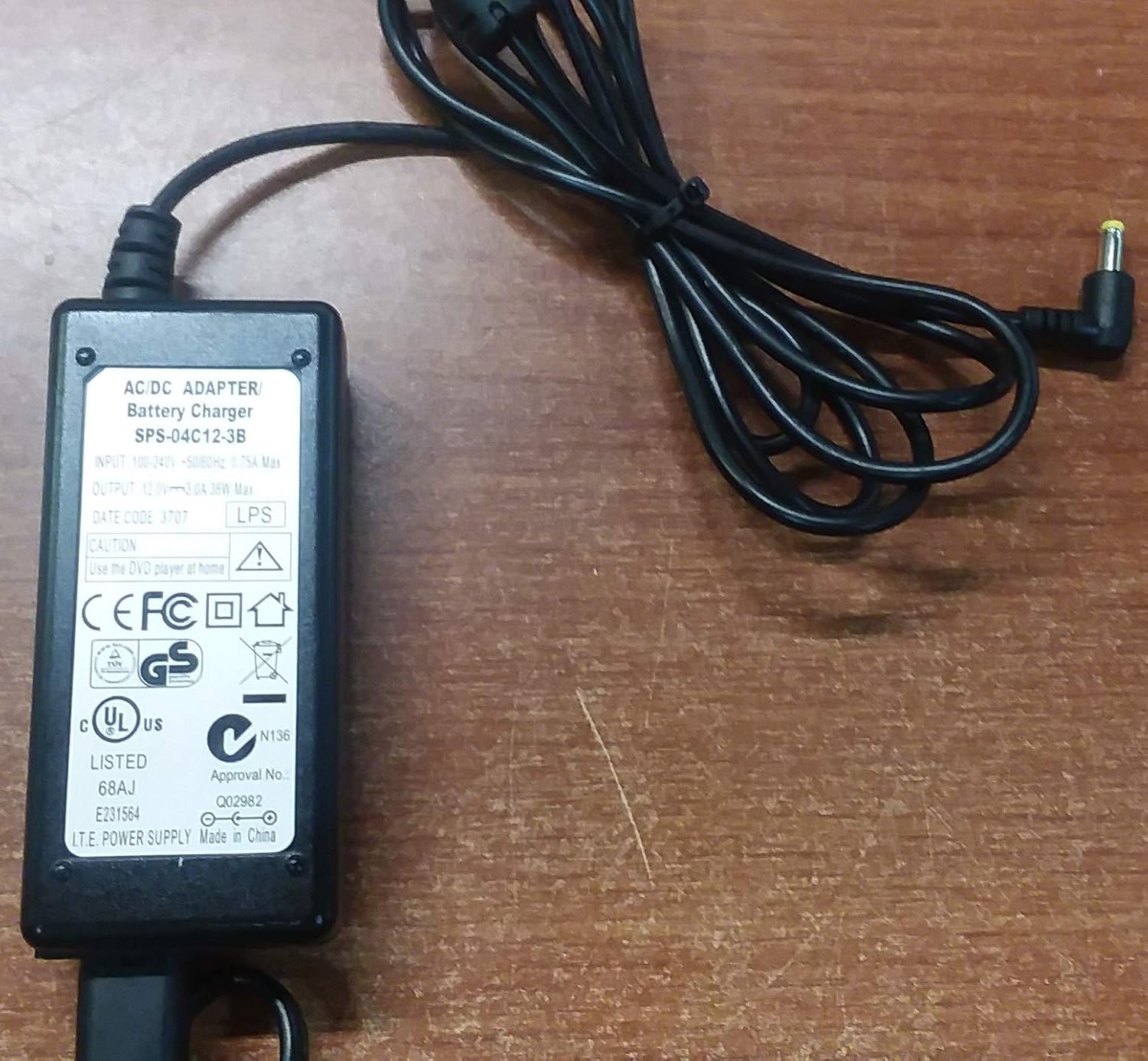 Amazon.com: I.T.E. Power Supply Model SPS-04C12-3B Black 100-240VAC ...