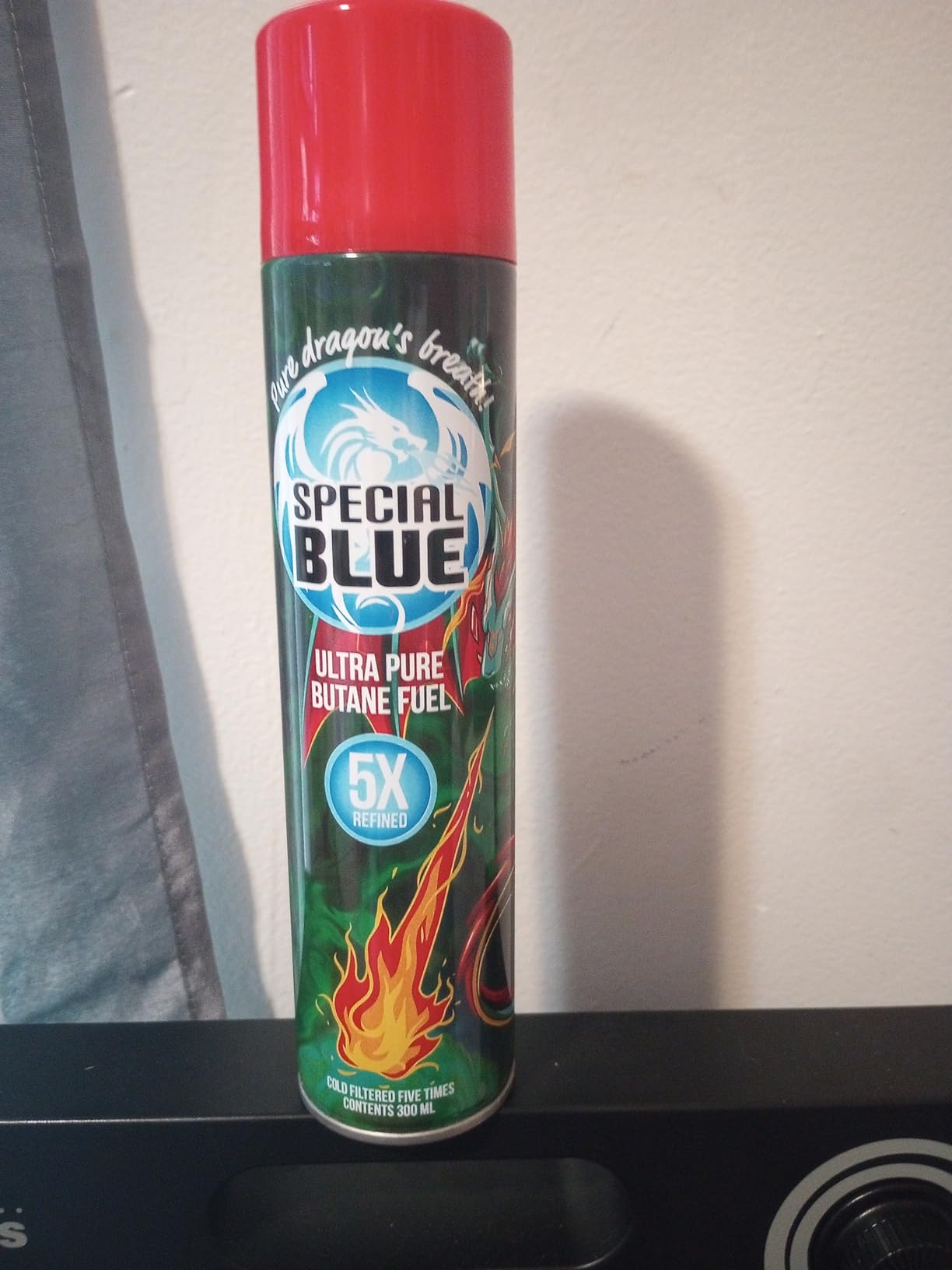 Amazon.com: Special Blue 5X BUTANE 300ML - Refined Lighter Fuel Refill ...