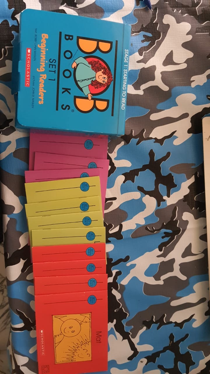 Bob Books - Set 1: Beginning Readers Box Set Phonics, Ages 4 and Up ...
