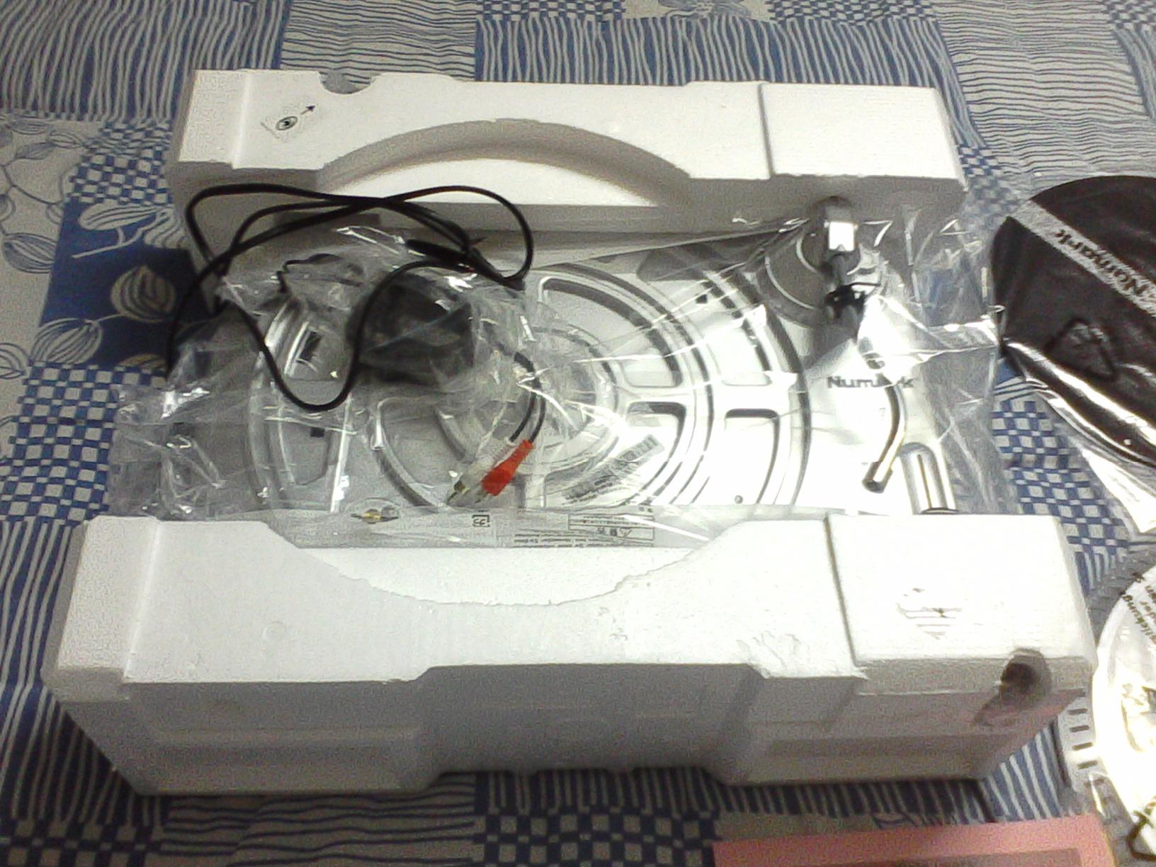 Numark TTUSB Belt-Drive Turntable with USB Audio Interface : Amazon.in ...