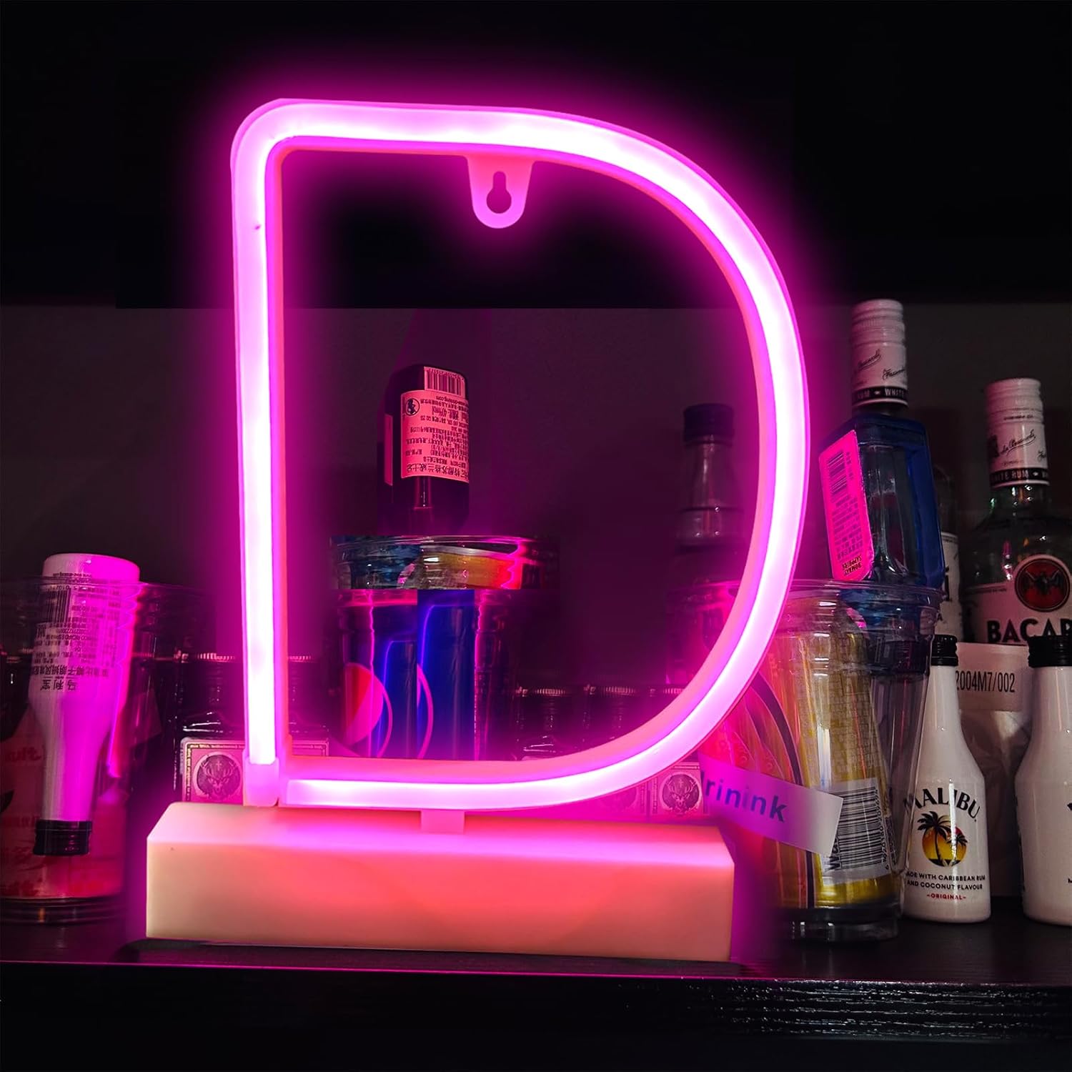 Letrero de letras de neón con letras D, letrero luminoso con 26 letras ...