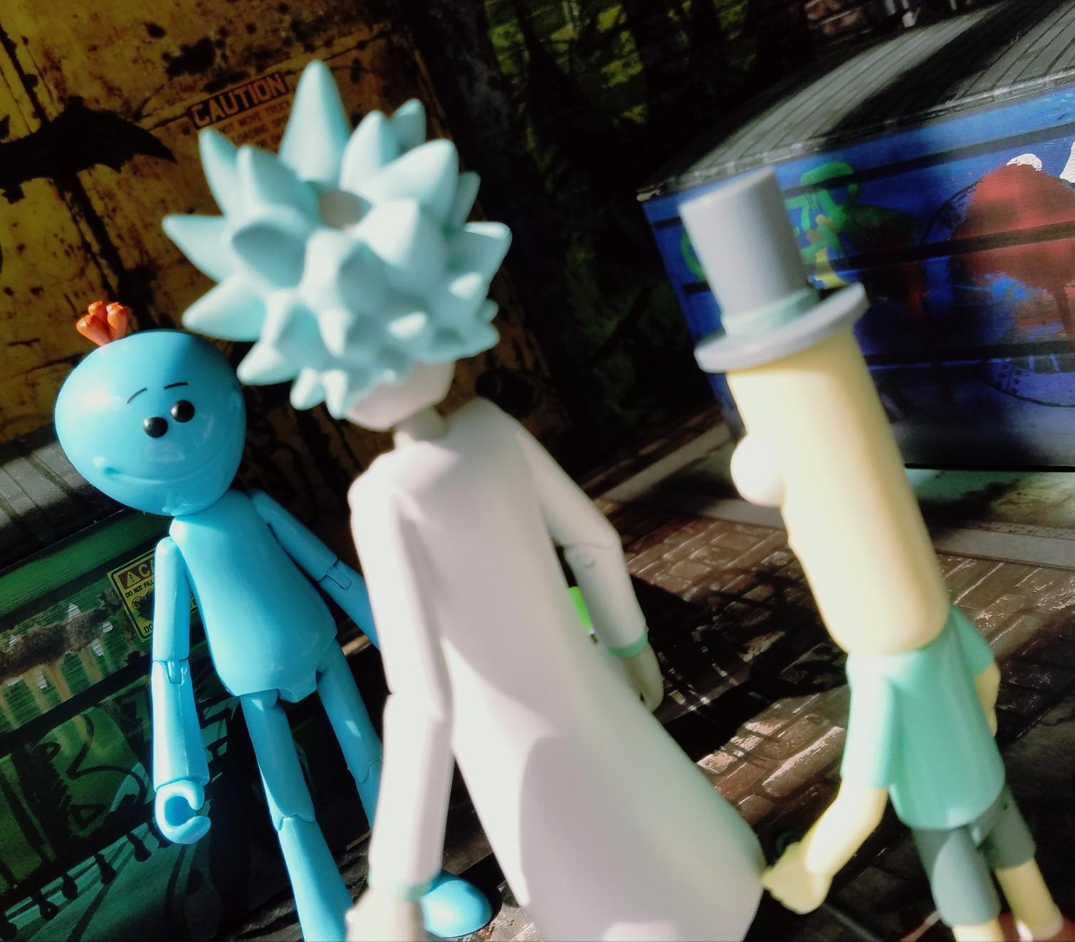 Amazon.com: Funko 5" Articulated Rick and Morty Meeseeks Action Figure ...