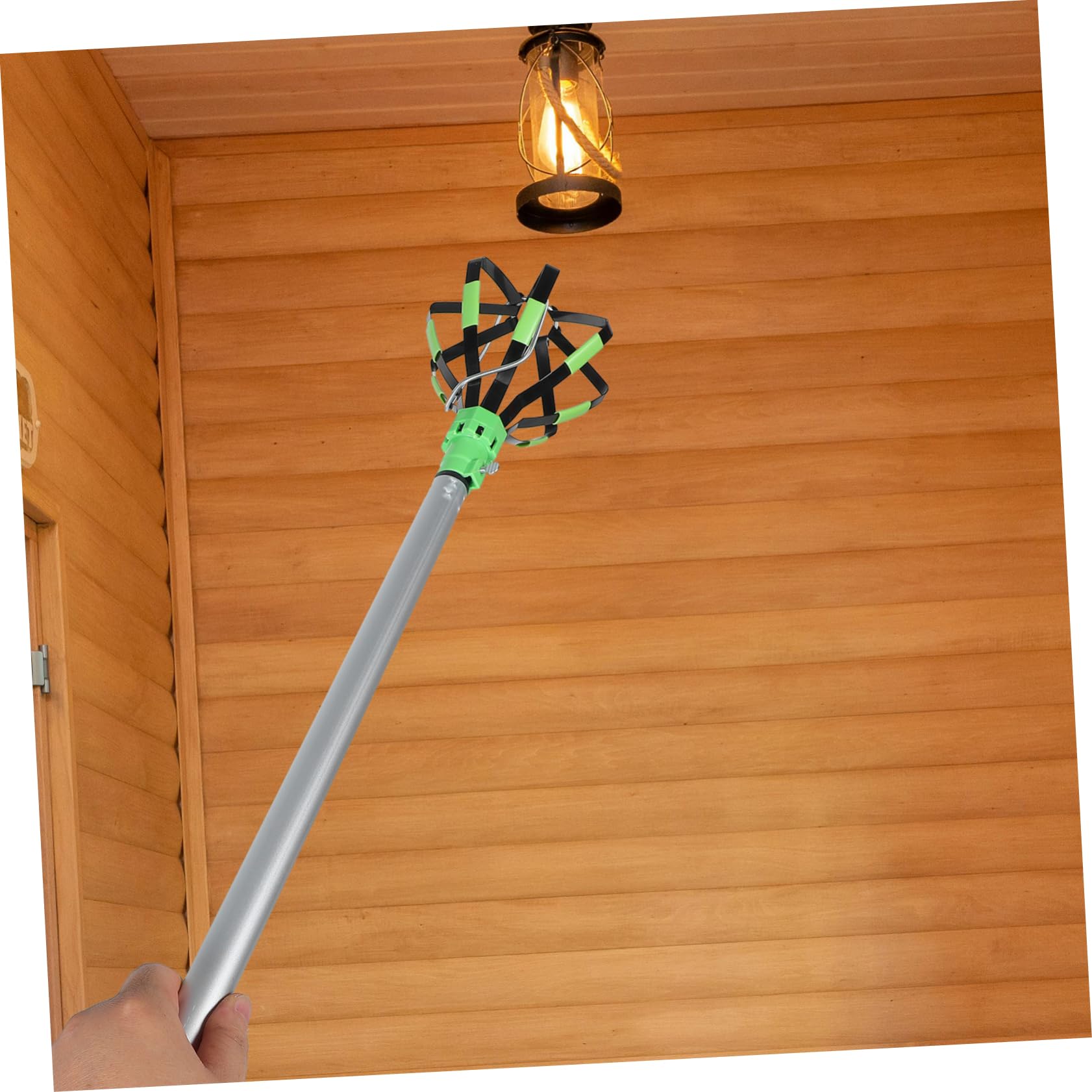 Fluorescent Bulb Changer