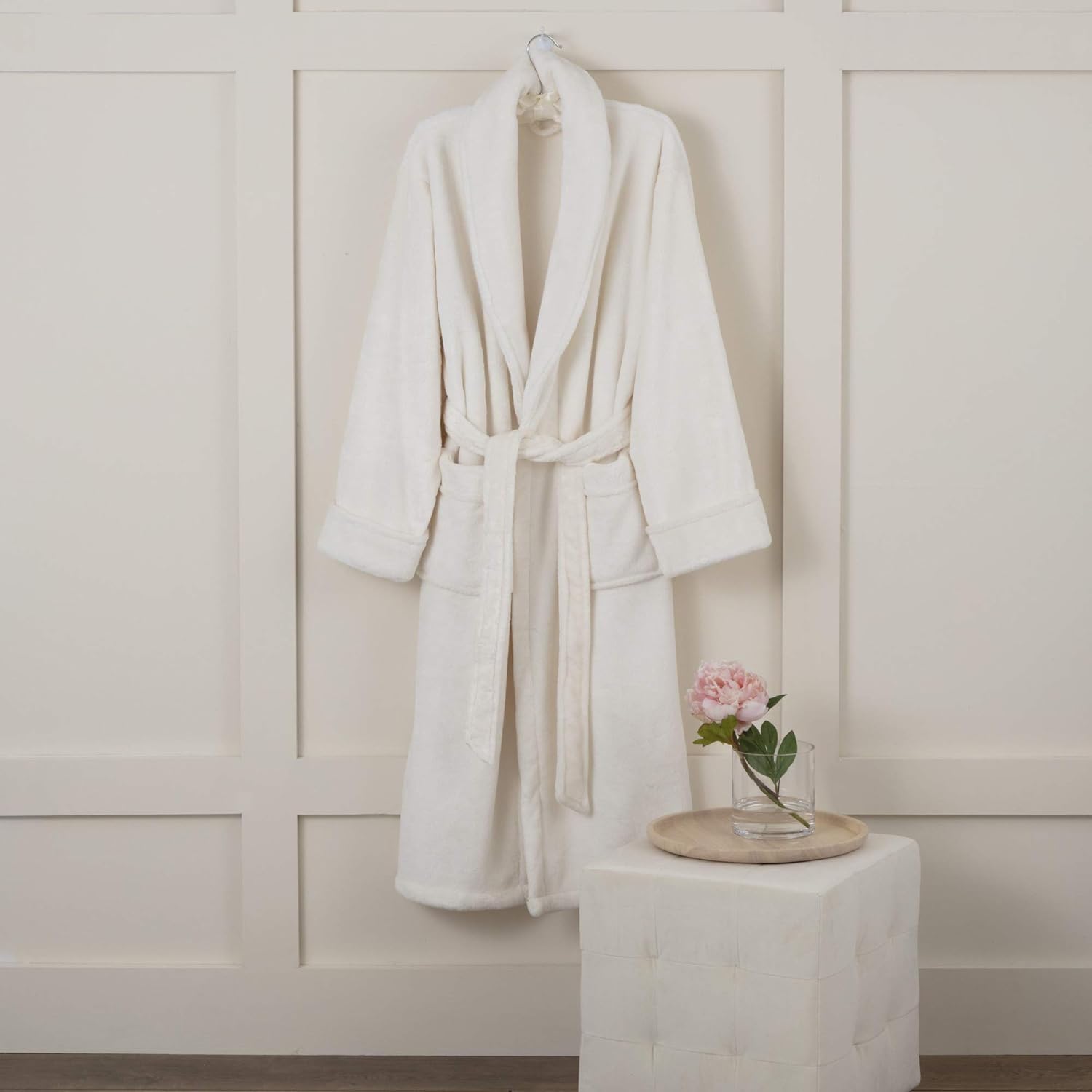 Amazon.com: Vellux Sheared Mink Bath Robe, One Size, White : Clothing ...