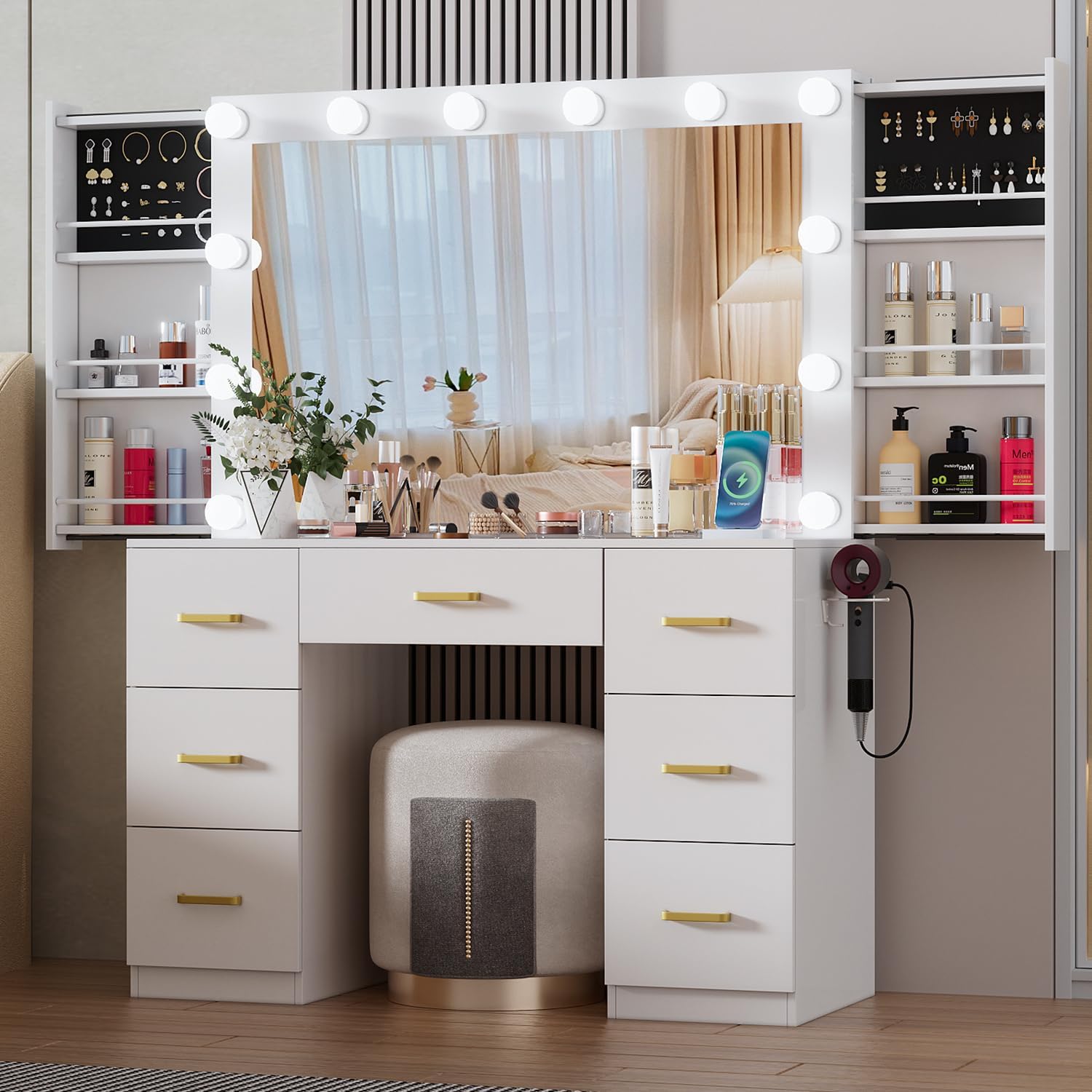 Amazon.com: BeeLinny Makeup Vanity Desk with Mirror and Lights,Power ...
