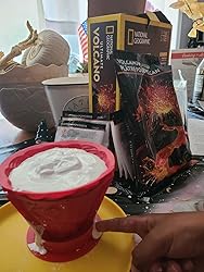 Amazon.com: NATIONAL GEOGRAPHIC Ultimate Volcano Kit – Erupting Volcano ...