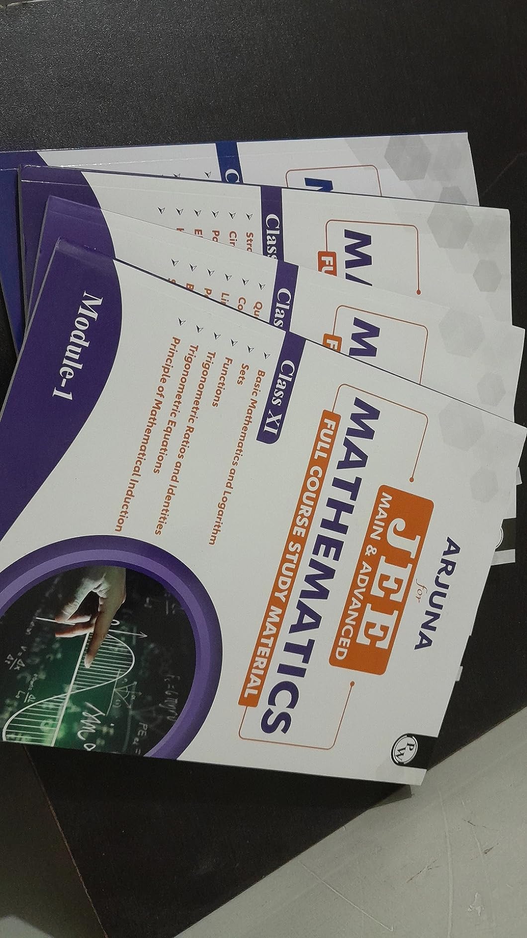 PW Arjuna for Class 11th JEE (Main & Advance) | Full Course Study Material Set (Physics ...