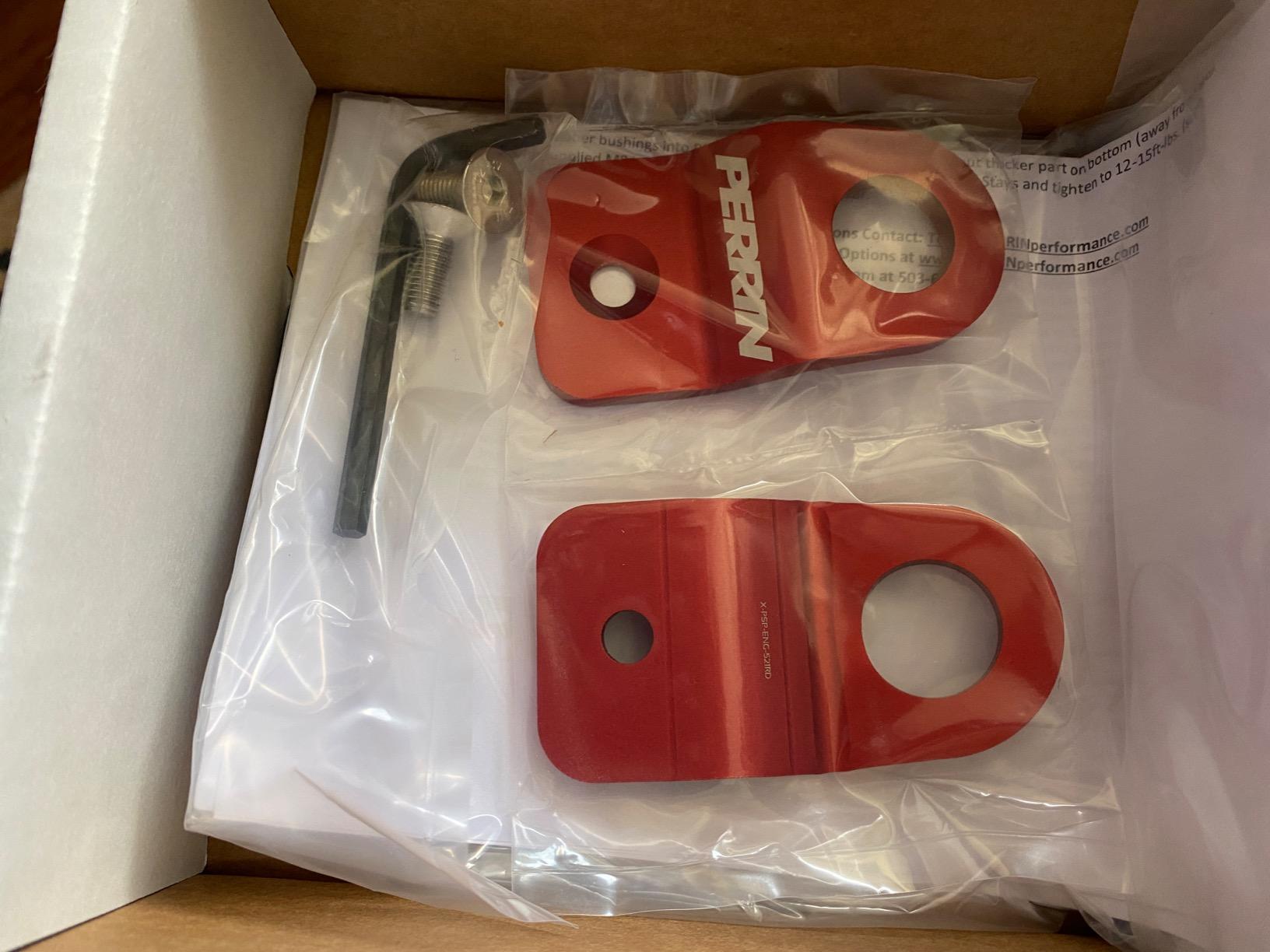 Amazon.com: Perrin Performance PSP-ENG-521RD Red Bracket Set (0814 ...