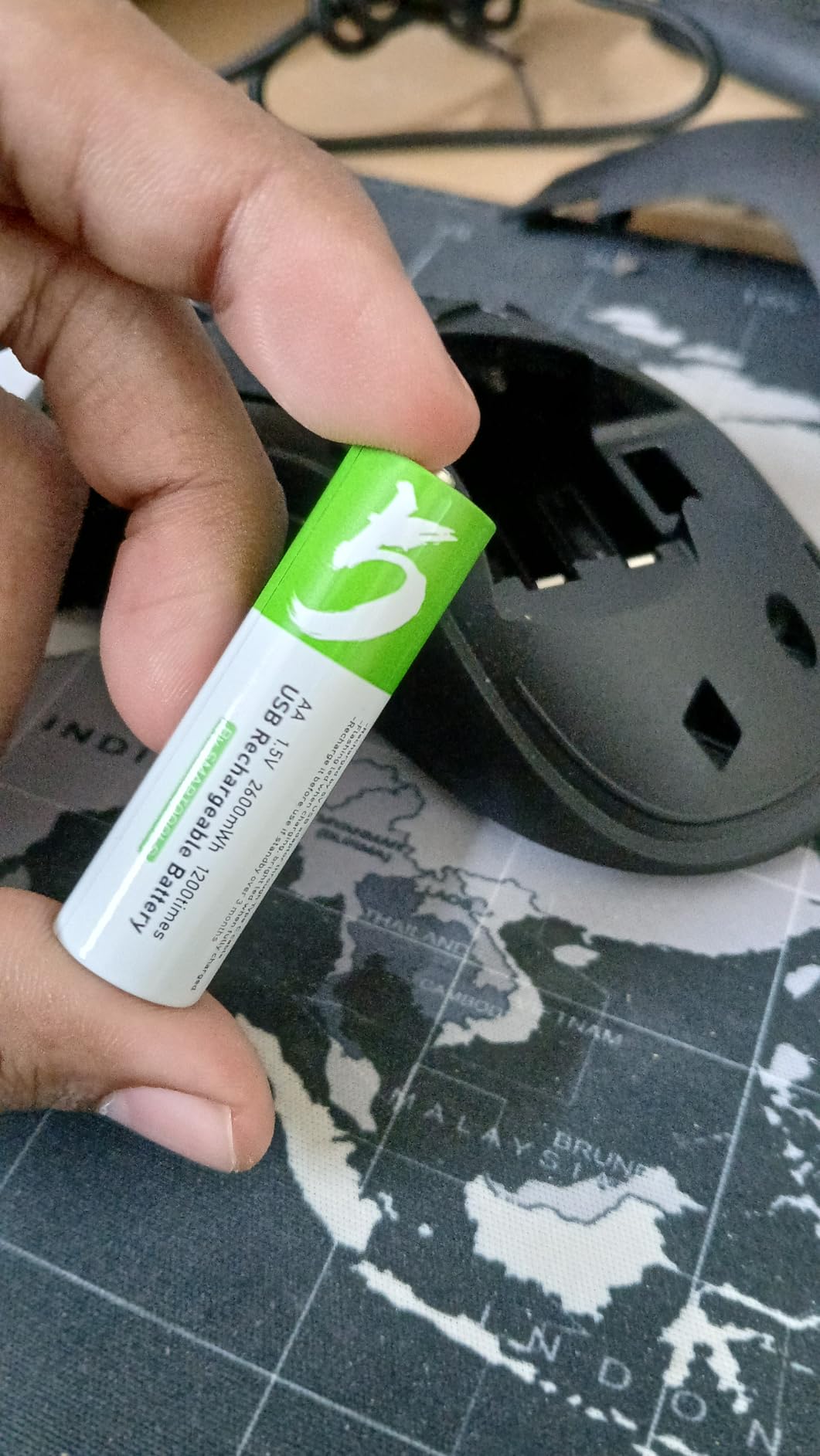 OSELTECH Rechargeable AA Batteries 1.5V USB Lithium Ion