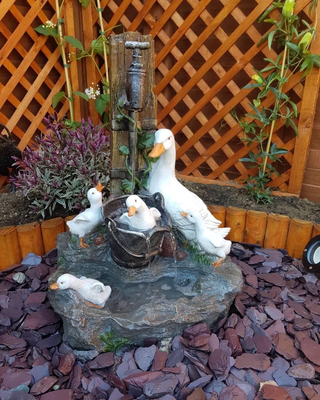 Serenity Duck Water Feature Fountain for Outdoor Garden, Lawn, Patio ...