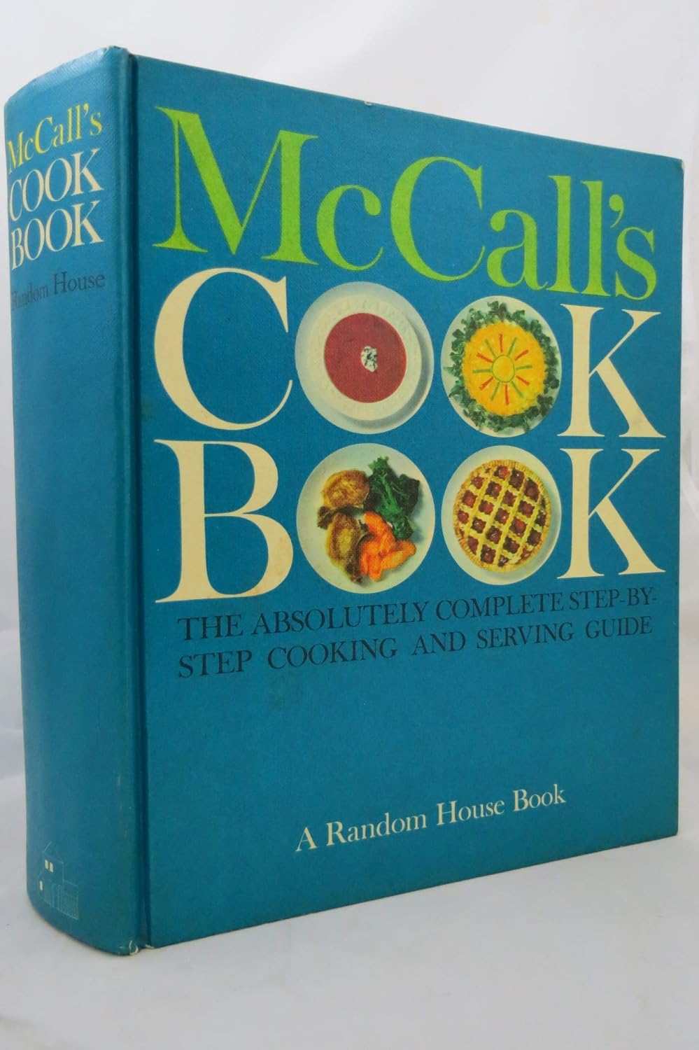 Mccalls Cookbook Blue Edition: Food Editors of McCall's: Amazon.com: Books