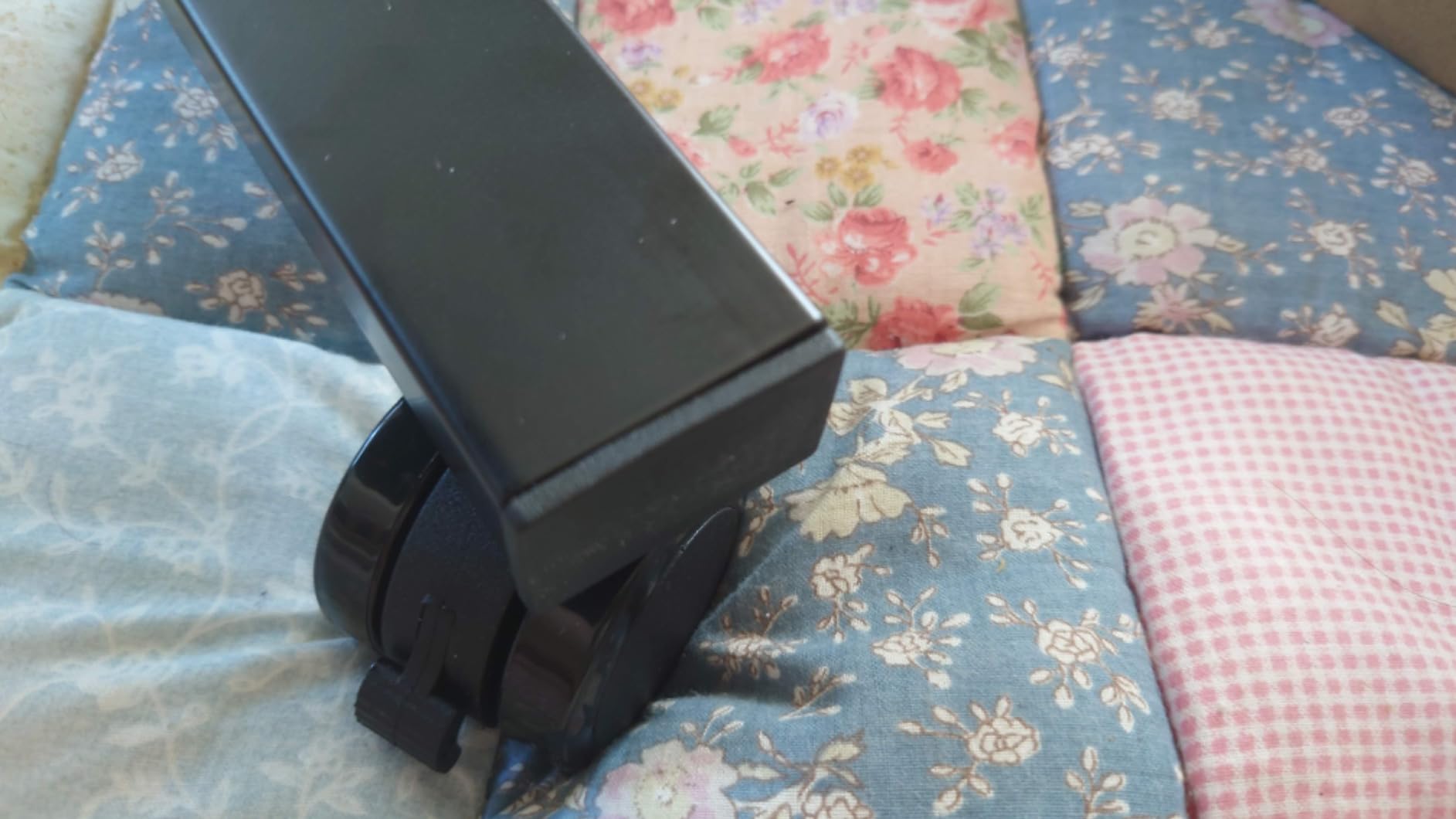 Amazon | BilBil デスク 電動式 サイドテーブル パソコンラック ベッドテーブル 電動昇降式机 80CM×60CM サイドデスク 昇降式机 電動式つくえ オフィスワークテーブル ...