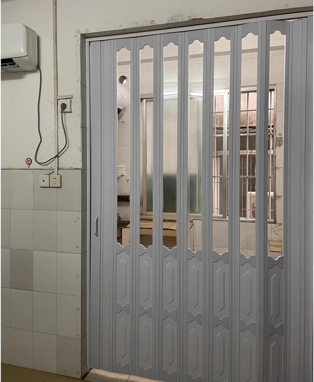 Falttür für den Innenbereich mit Acrylglas und Griffen, 210 x 228 cm ...