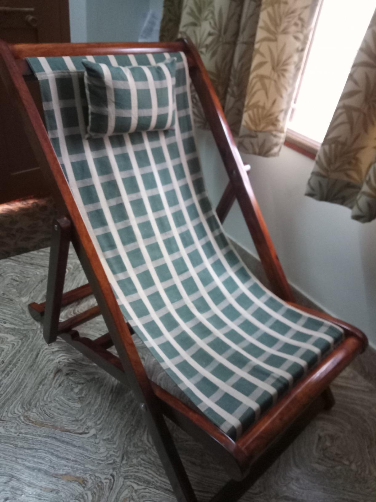 LifeEstyle Rest Chair Set of 2 Sheesham Wood Light Green with Walnut ...