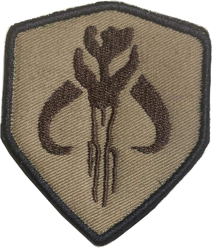 Amazon.com: Tactical Movie Skull Shield Mercenary Hunter Badge Emblem ...