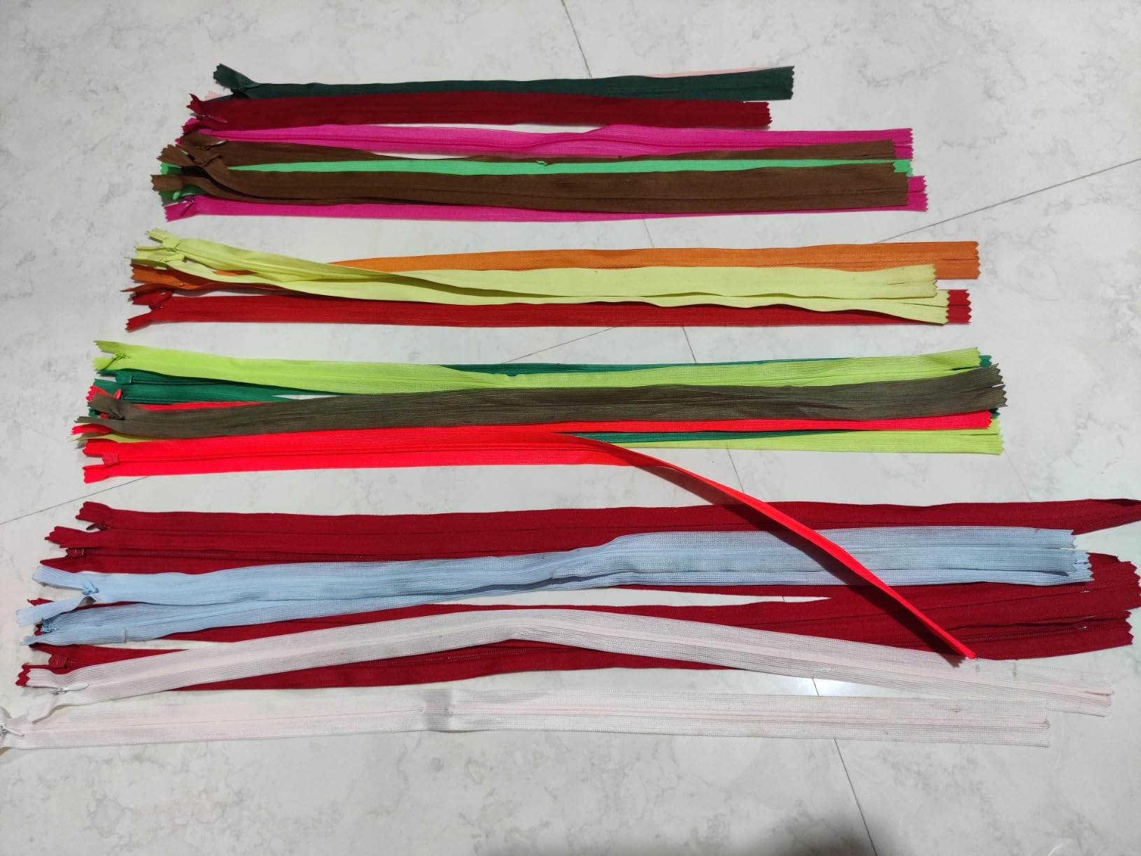 Aakriti Invisible Hidden Zippers for Clothes Skirt, Dress, Gown, Mini ...