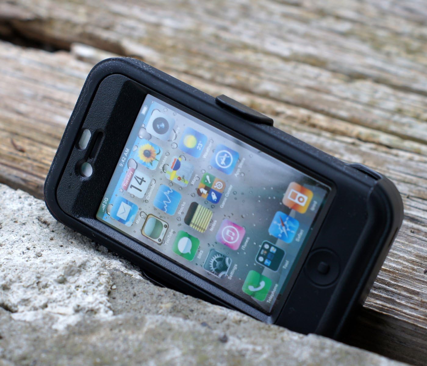 Thumbs Up Protective Case for iPhone 4: Amazon.co.uk: Electronics & Photo