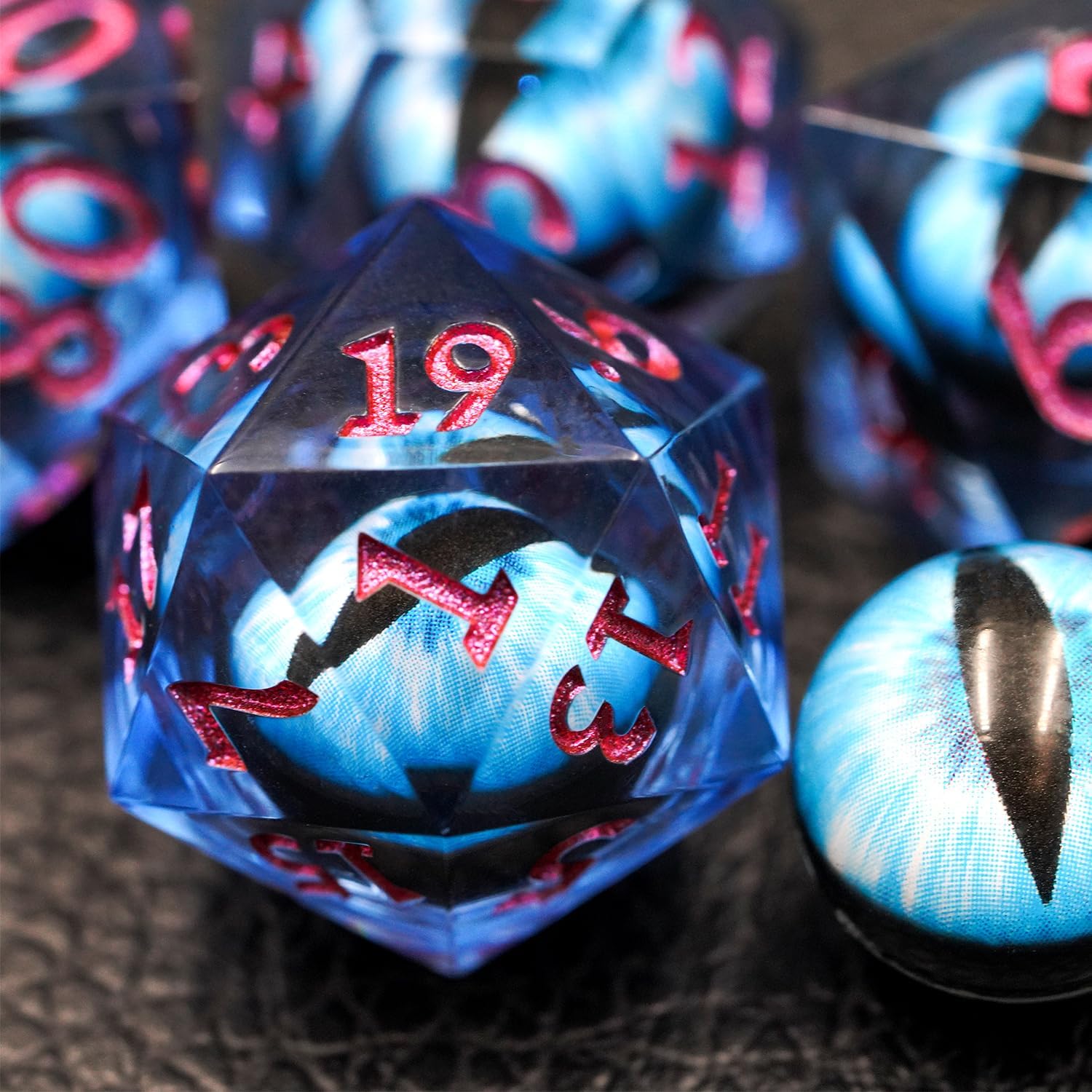 Amazon.com: Maywin Dungeons and Dragons Dice Set,Liquid Core Dragon Eye ...