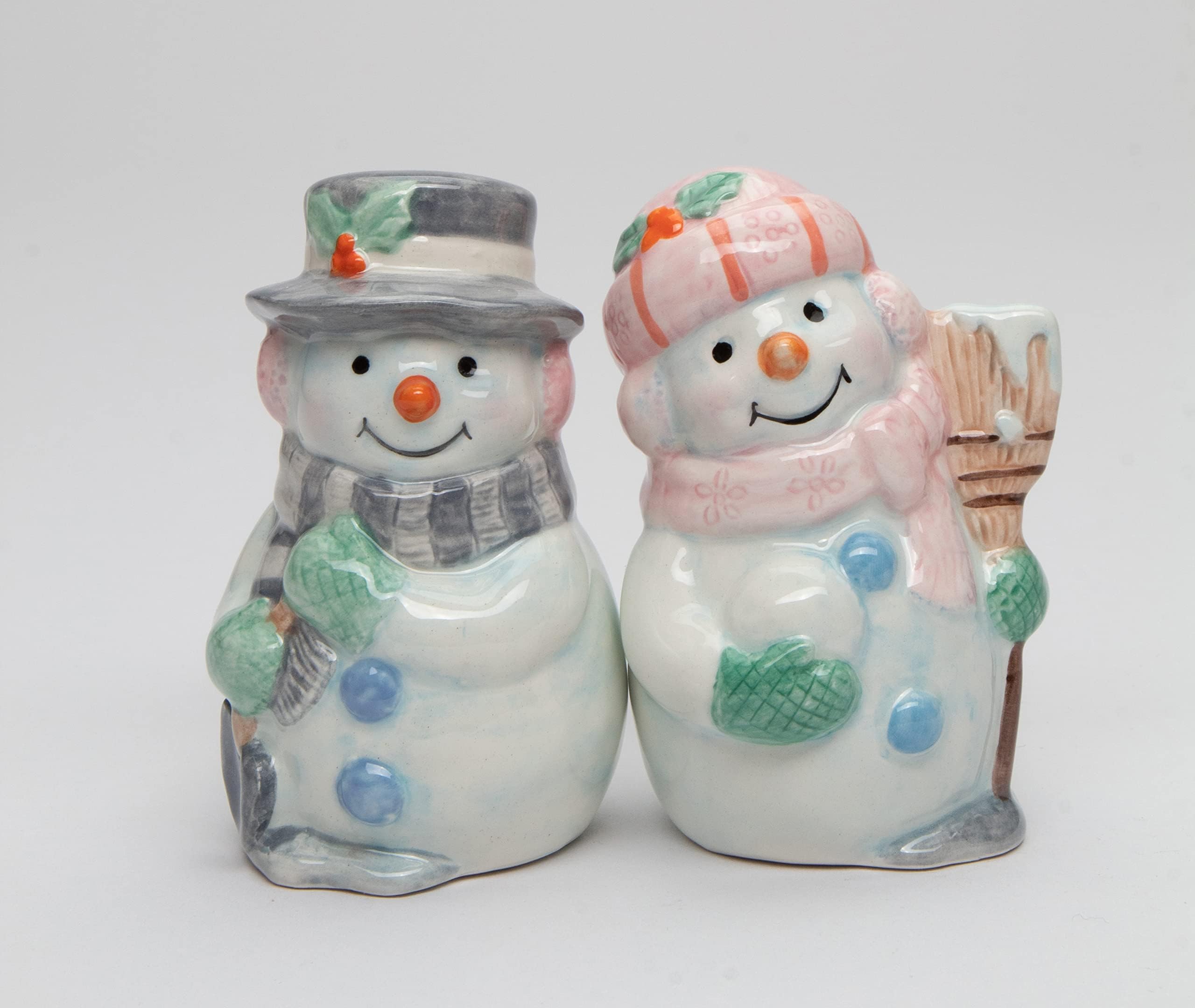 Amazon.com: Fine Ceramic Christmas Snowman Couple Salt & Pepper Shakers ...