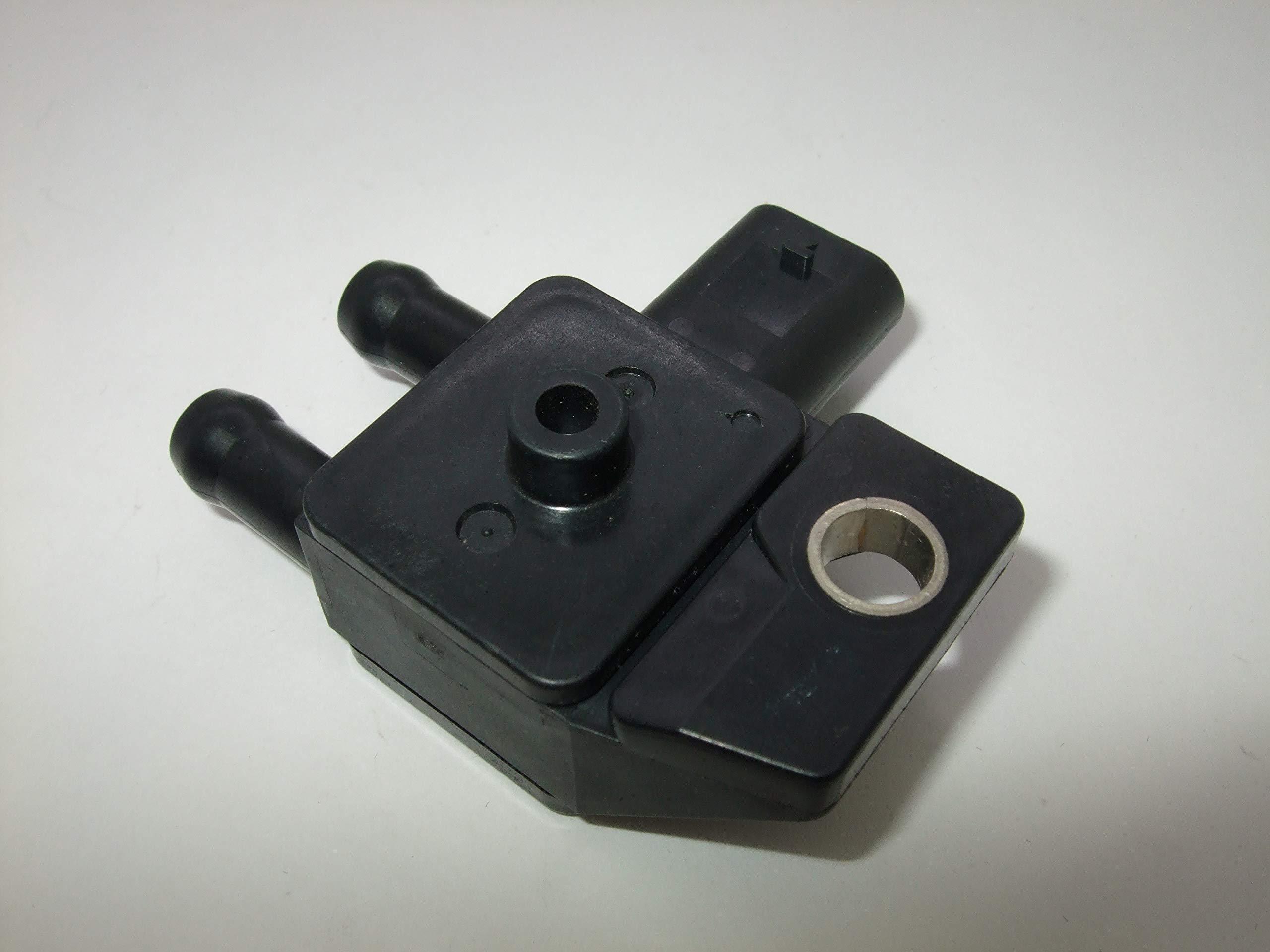 Amazon.com: Differential Pressure Sensor 13627805758 780575801 7805758 ...