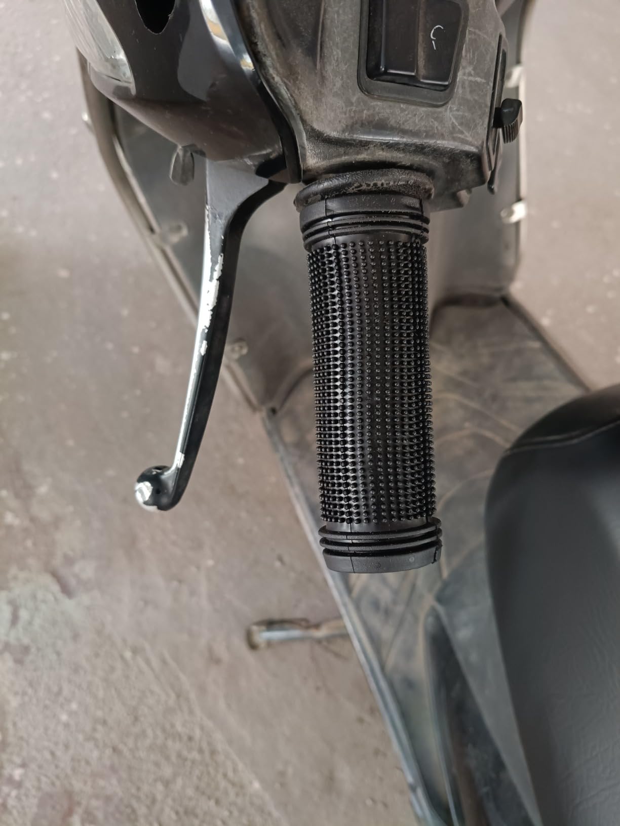 A2D DH1 Non Slip Bike Comfort Riding Acupressure Acupuncture Rubber ...