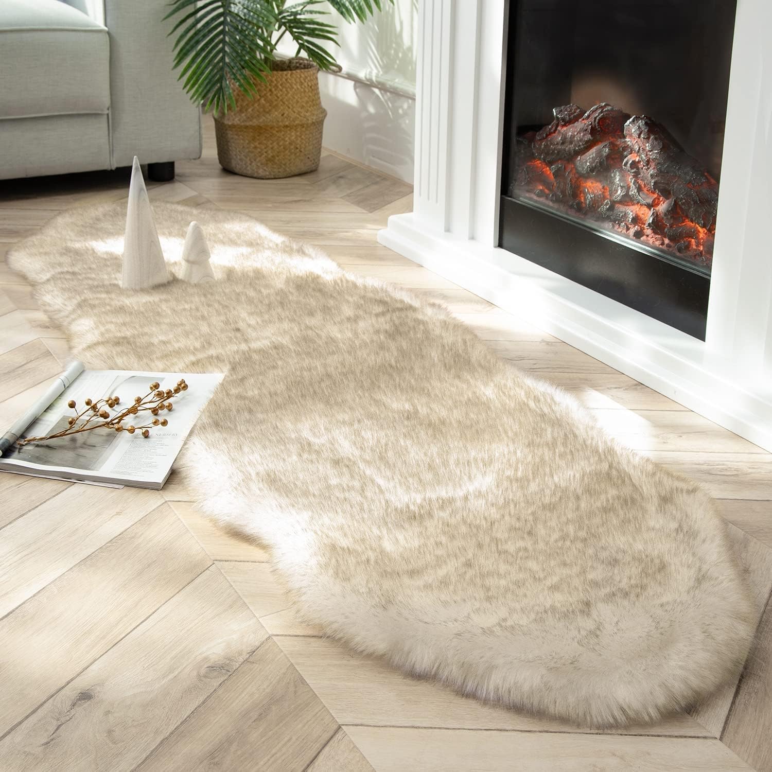 Amazon.com: Poowe Ultra Soft Fluffy Rug Beige Faux Sheepskin Fur Area ...
