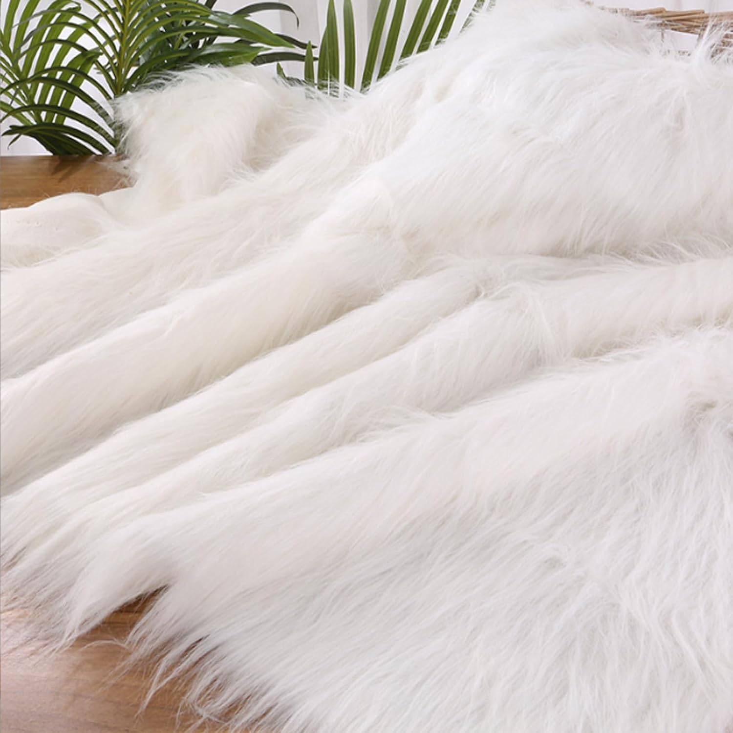 Amazon.com: Faux Fur Fluffy Crafts Fabric 23.6x59 inch White, Long Pile ...