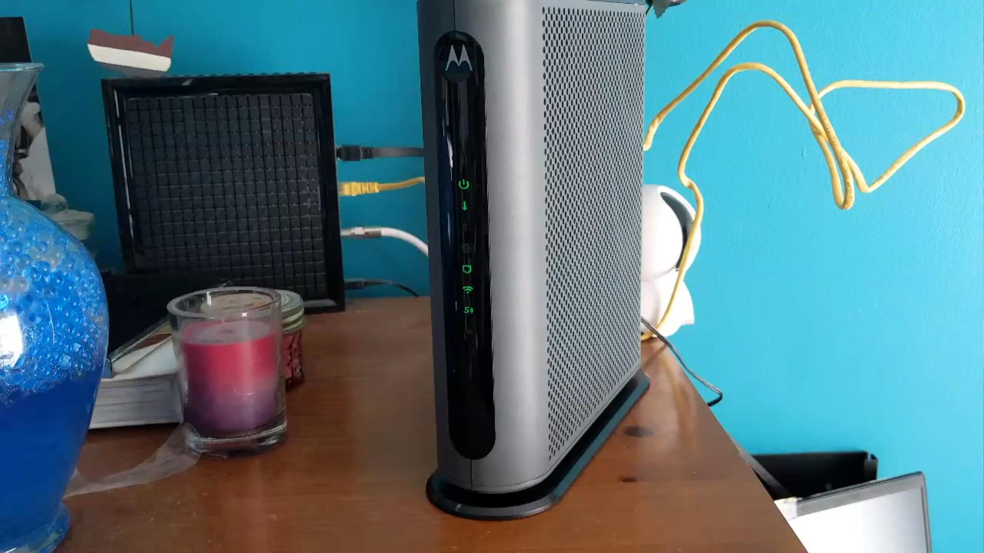 Watch Unboxing Video& Motorola MG8702 | DOCSIS 3.1 Cable Modem on ...