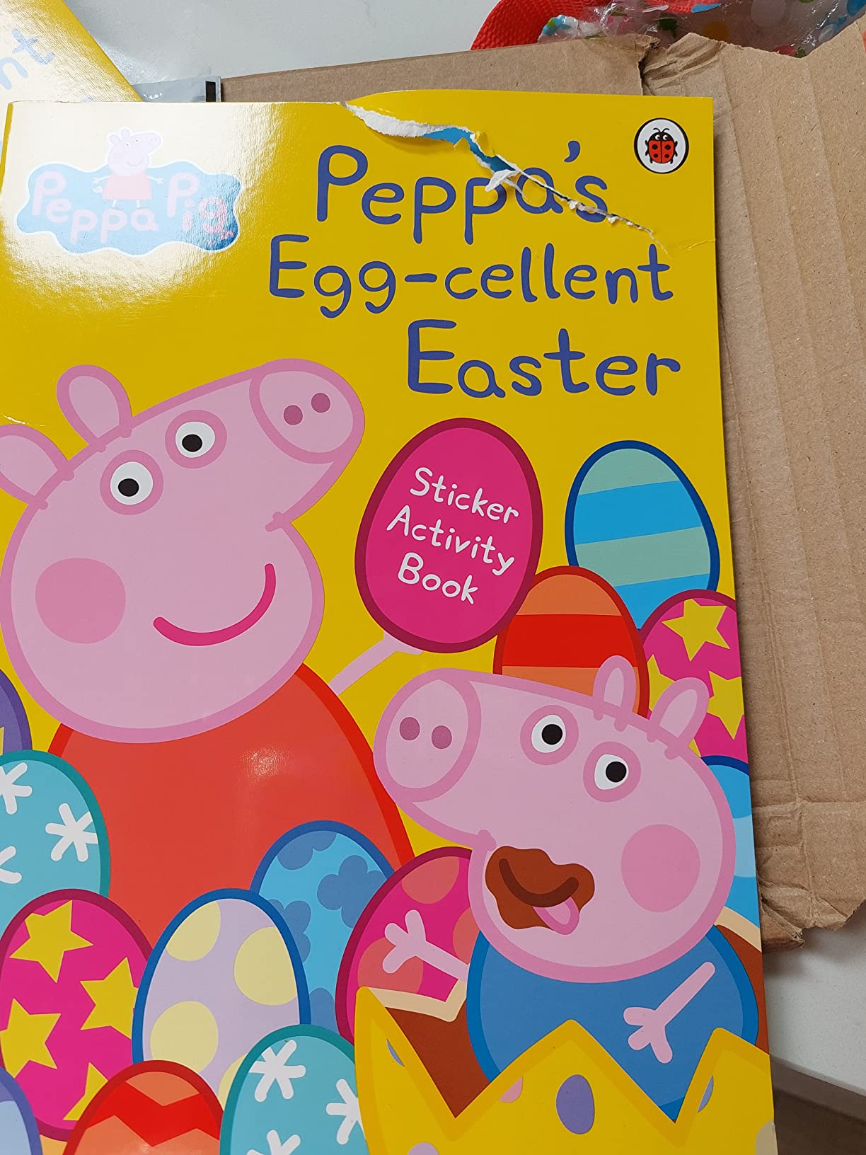 Peppa Pig: Peppa's Egg-cellent Easter Sticker Activity Book: Amazon.co.uk: Peppa Pig ...