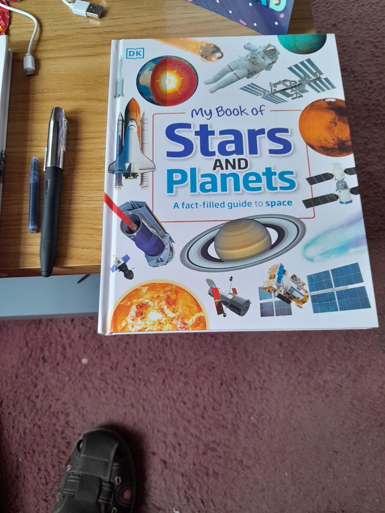 My Book of Stars and Planets: A Fact-Filled Guide to Space: Amazon.co ...