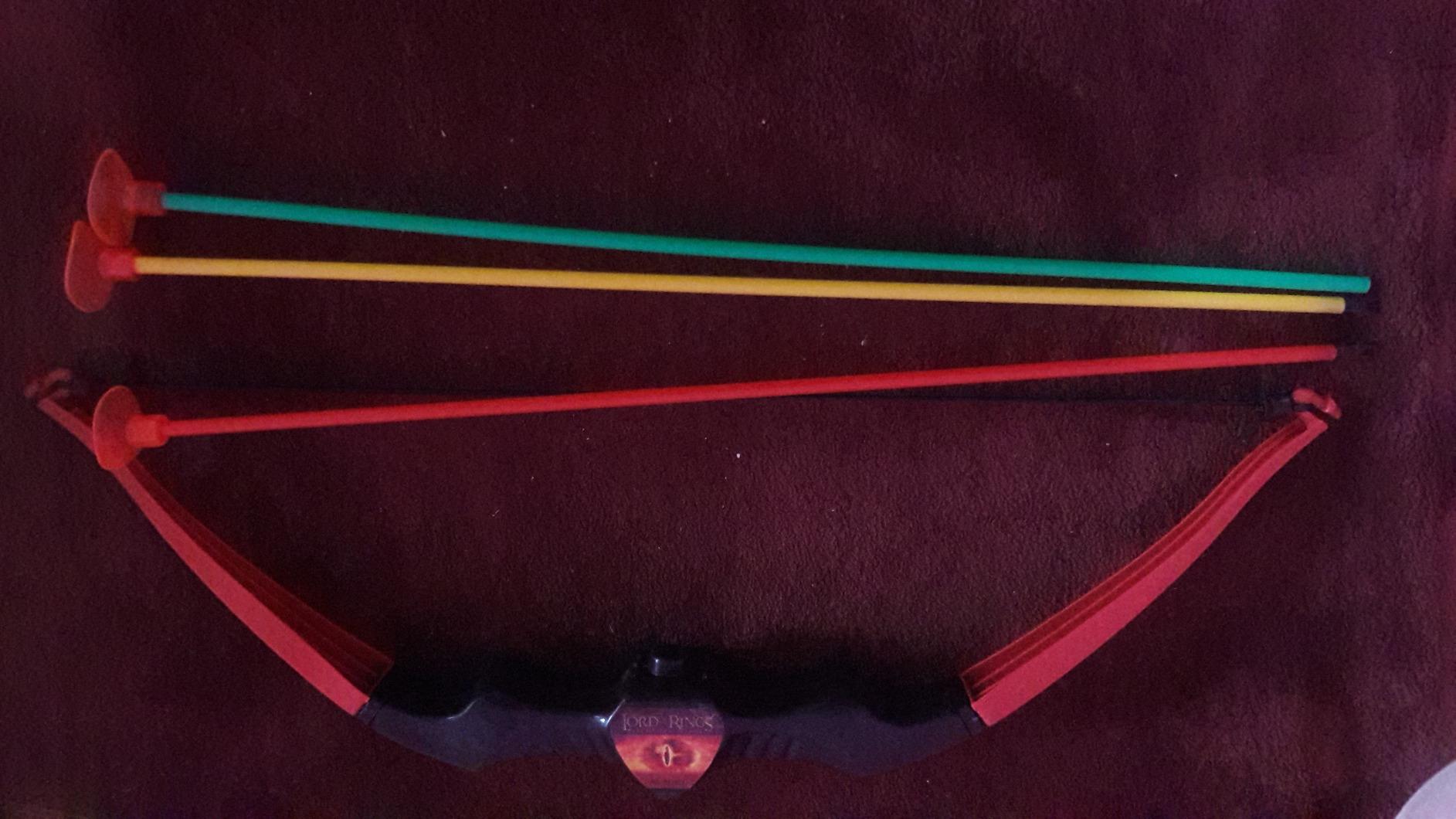 IS IMAGING SOLUTIONS Plastic Archery Shoot Bow and Arrow with 3 Suction ...