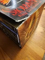 Amazon.com: Warriors Box Set: Volumes 1 to 6: 9780061477935: Hunter ...