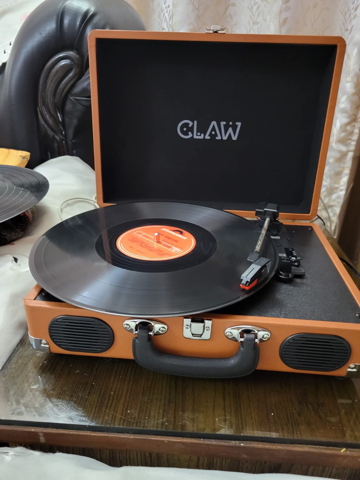 CLAW Stag Portable Vinyl Record Player Turntable with Built-in Stereo ...