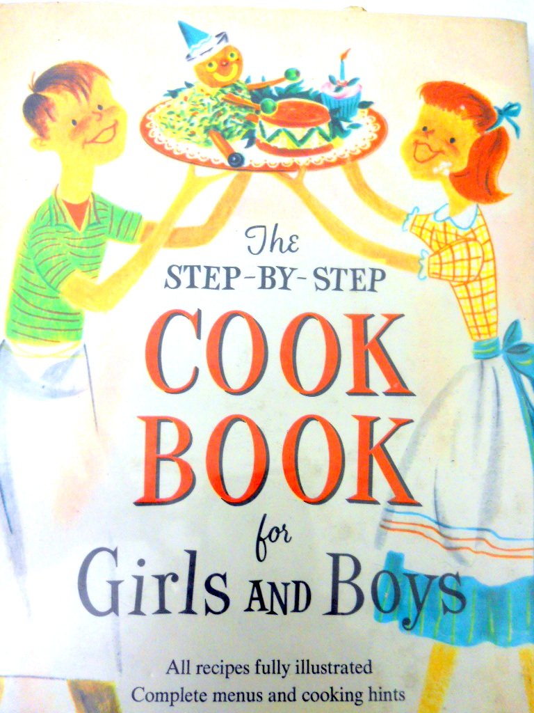 The Step-by-Step Cook Book for Girls and Boys: Kiene, Julia: Amazon.com ...
