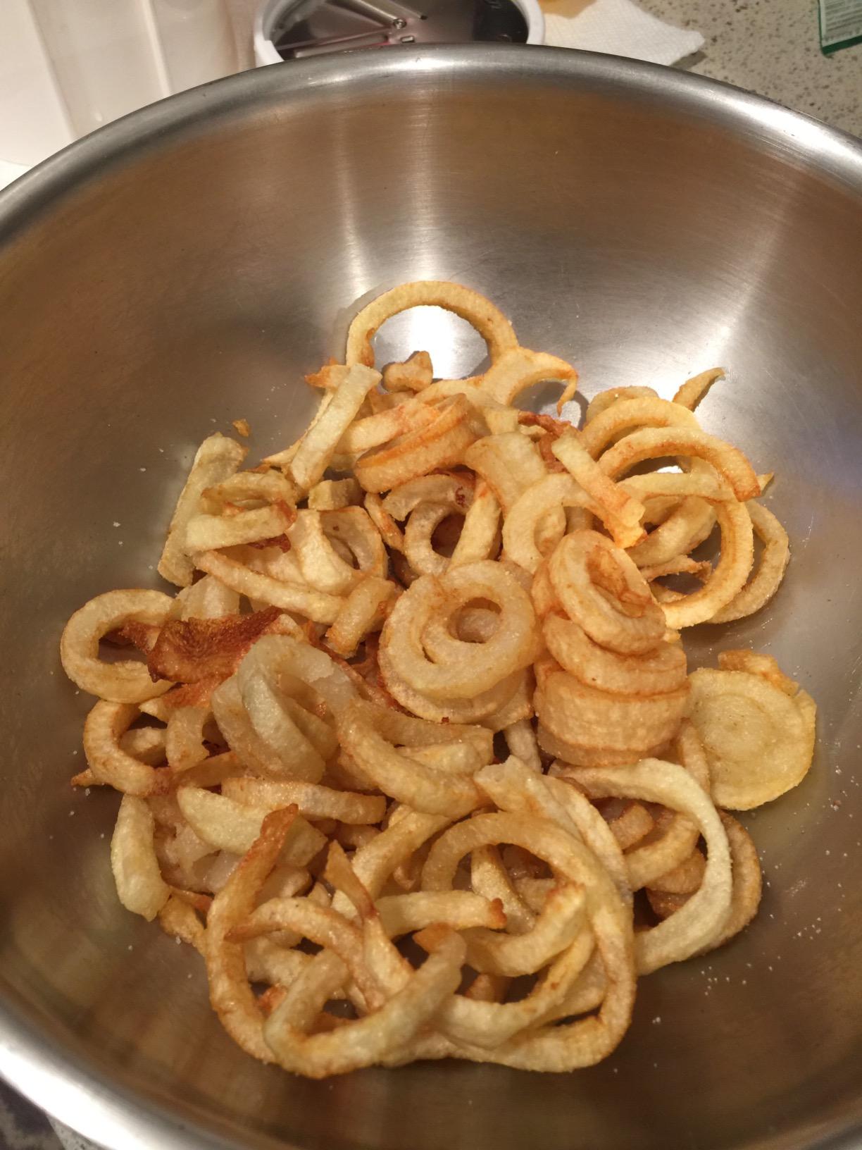 Amazon.com: Presto Tater Twister Curly Cutter: Curly Fry Cutter: Home ...