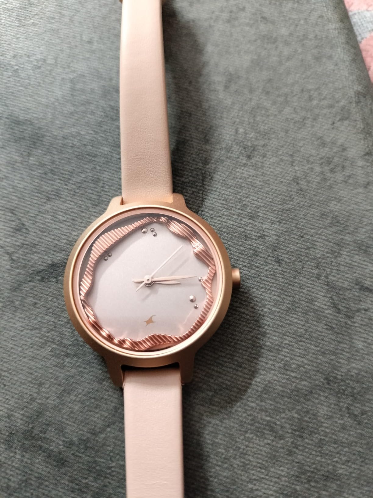Fastrack Women Leather Analog Pink Dial Watch-6260Wl01, Band Color-Pink ...