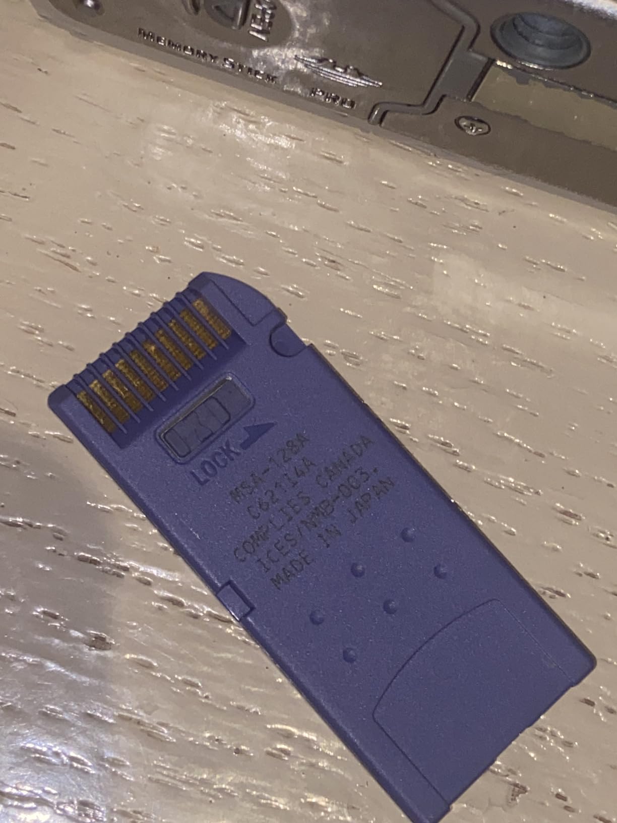 Amazon.com: Sony Memory Stick 128 MB Flash Memory Card MSA128A ...