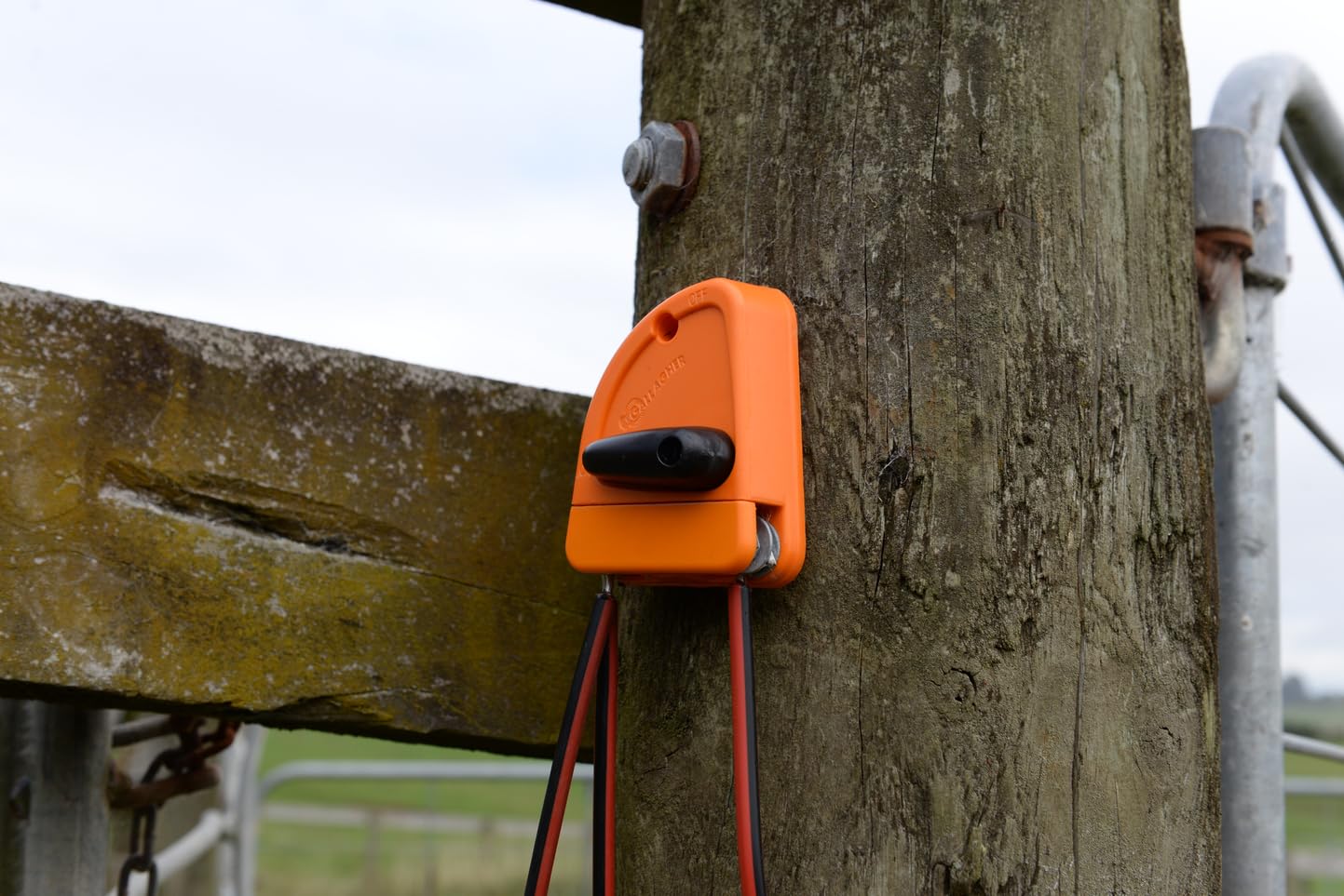 Snapklik.com : Electric Fence Cut-Out Switch Reliable Power Control For ...