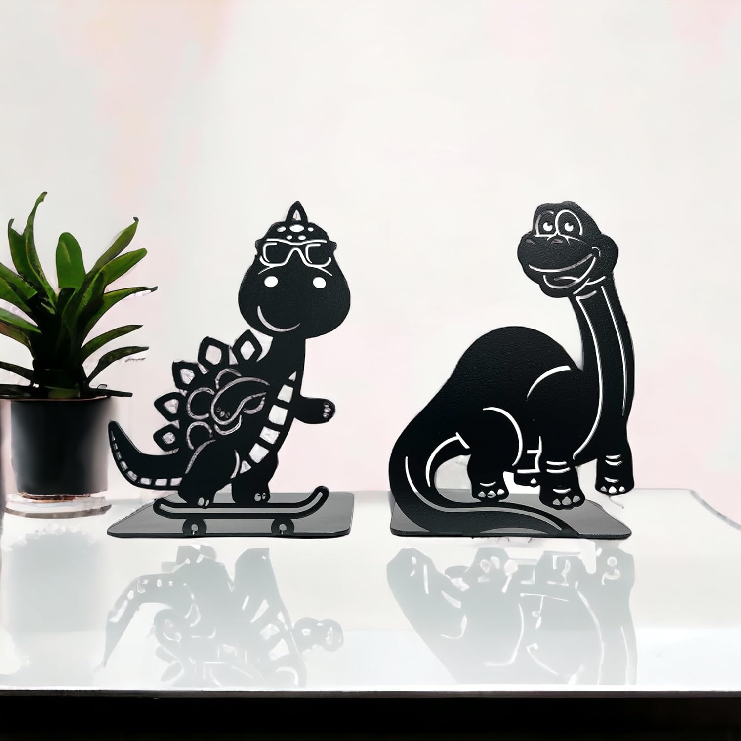 Amazon.com: Heavenlykraft Dinosaur Themed Bookends - Sturdy Metal Decor ...