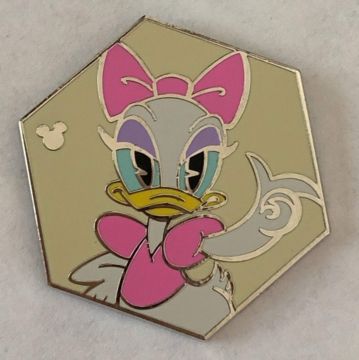 Disney Pin 135805 Hidden Mickey 2019 - Shapes - Daisy Duck Hexagon Pin ...